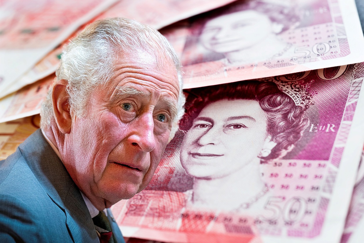 Tekst himne, novčanice, kraljevski monogram...Što se sve u Ujedinjenom ...