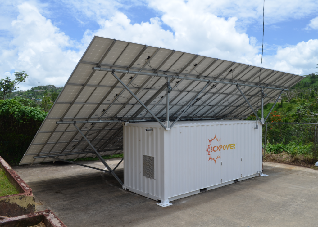 Par uzeo energetske probleme u svoje ruke: Gradi dom iz snova - izvan električne mreže - Novi list