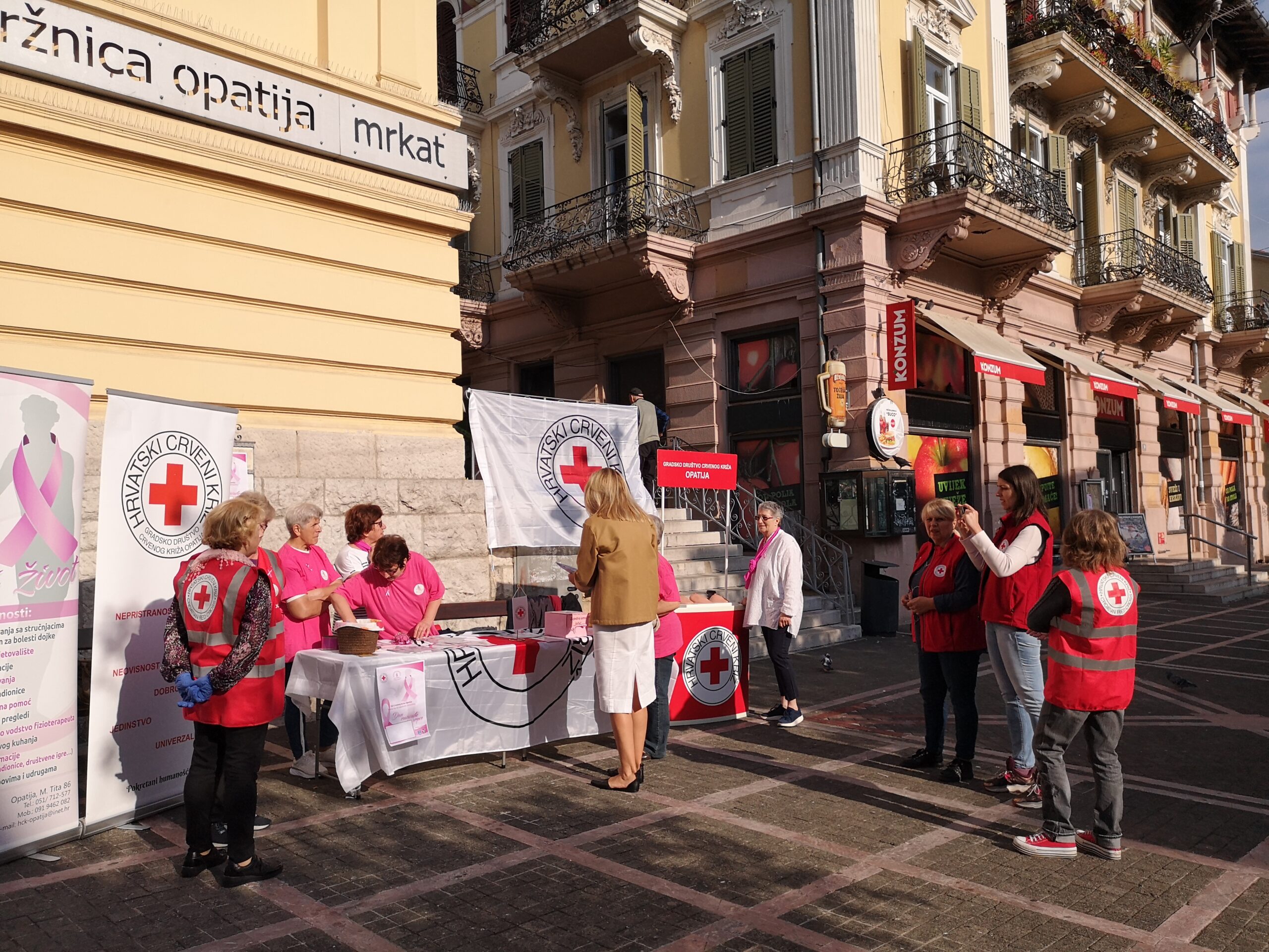"Svaka žena starija od 20 godina treba prakticirati samopregled dojki ...