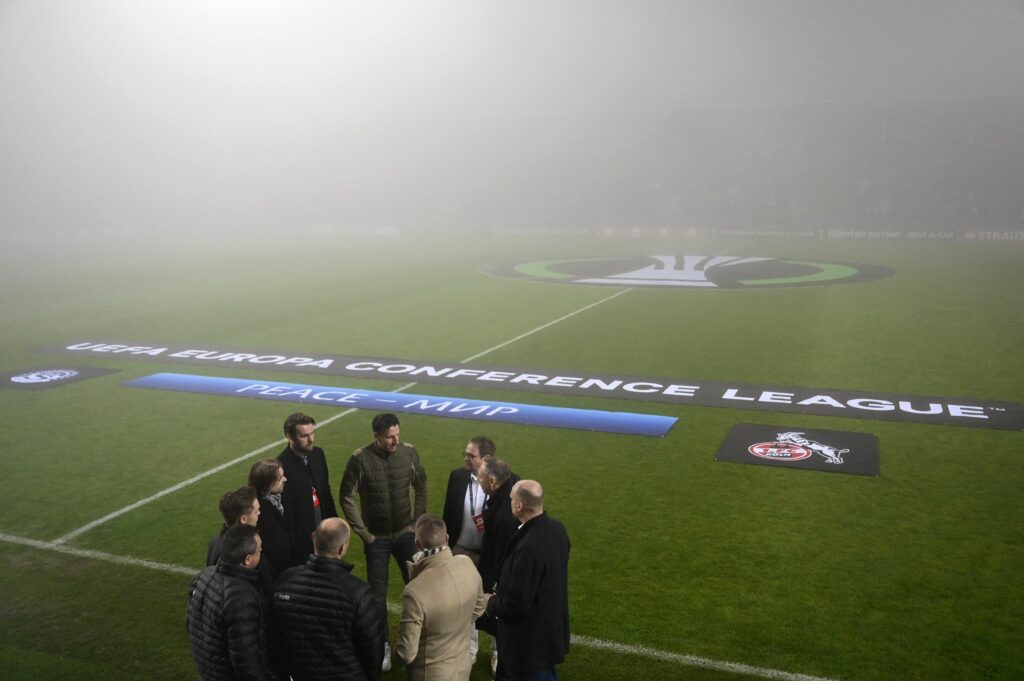 VIDEO Gusta magla prekinula utakmicu KL nakon svega šest minuta ...