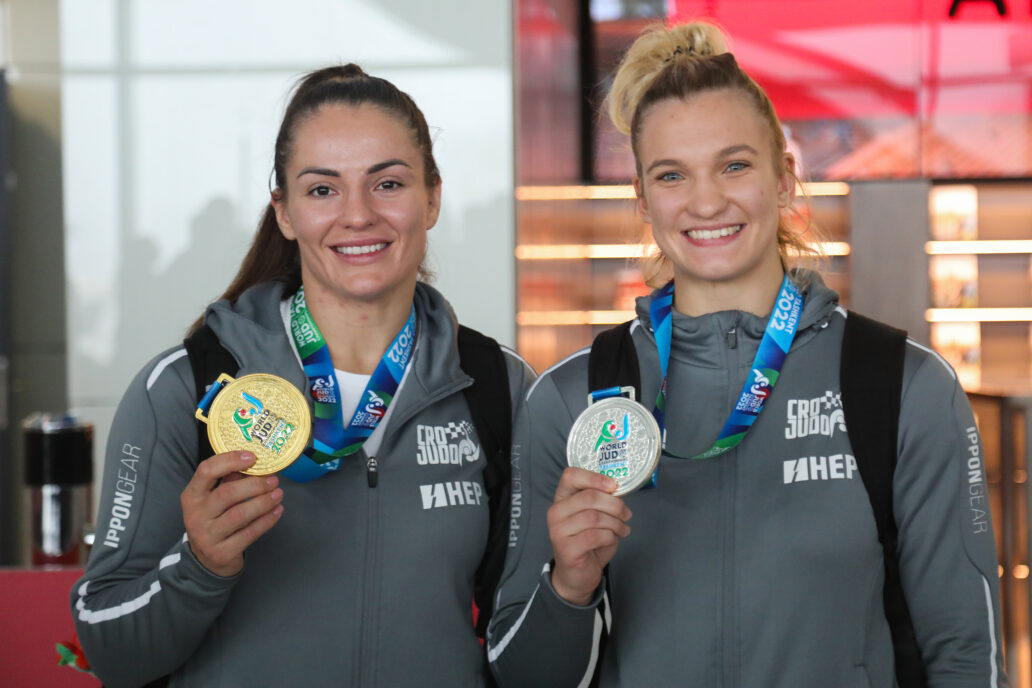 Arhiva Lara Cvjetko - Novi list