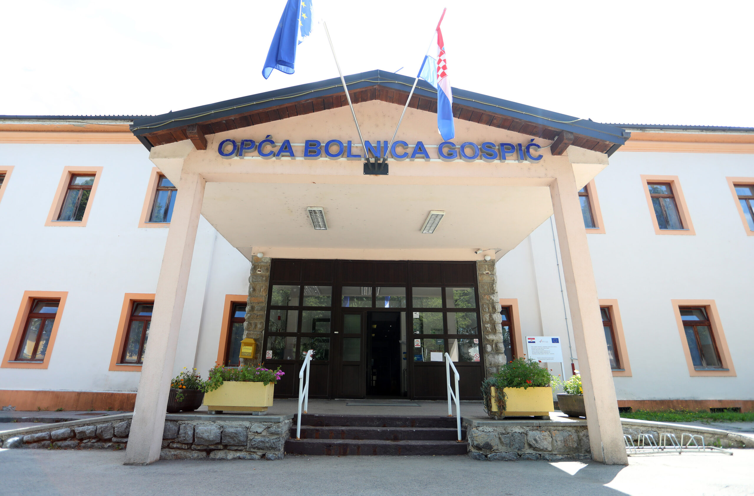 Bolnica u Gospiću čeka inspekcijski nadzor zbog smrti mlade rodilje ...