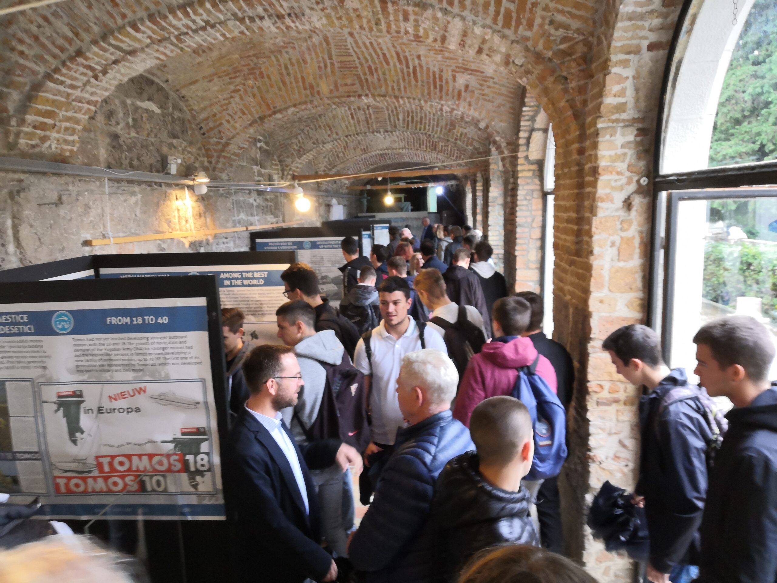 Posjetili smo izložbu izvanbrodskih motora iz Kopra, ovo će razveseliti sve ljubitelje Tomosa ...