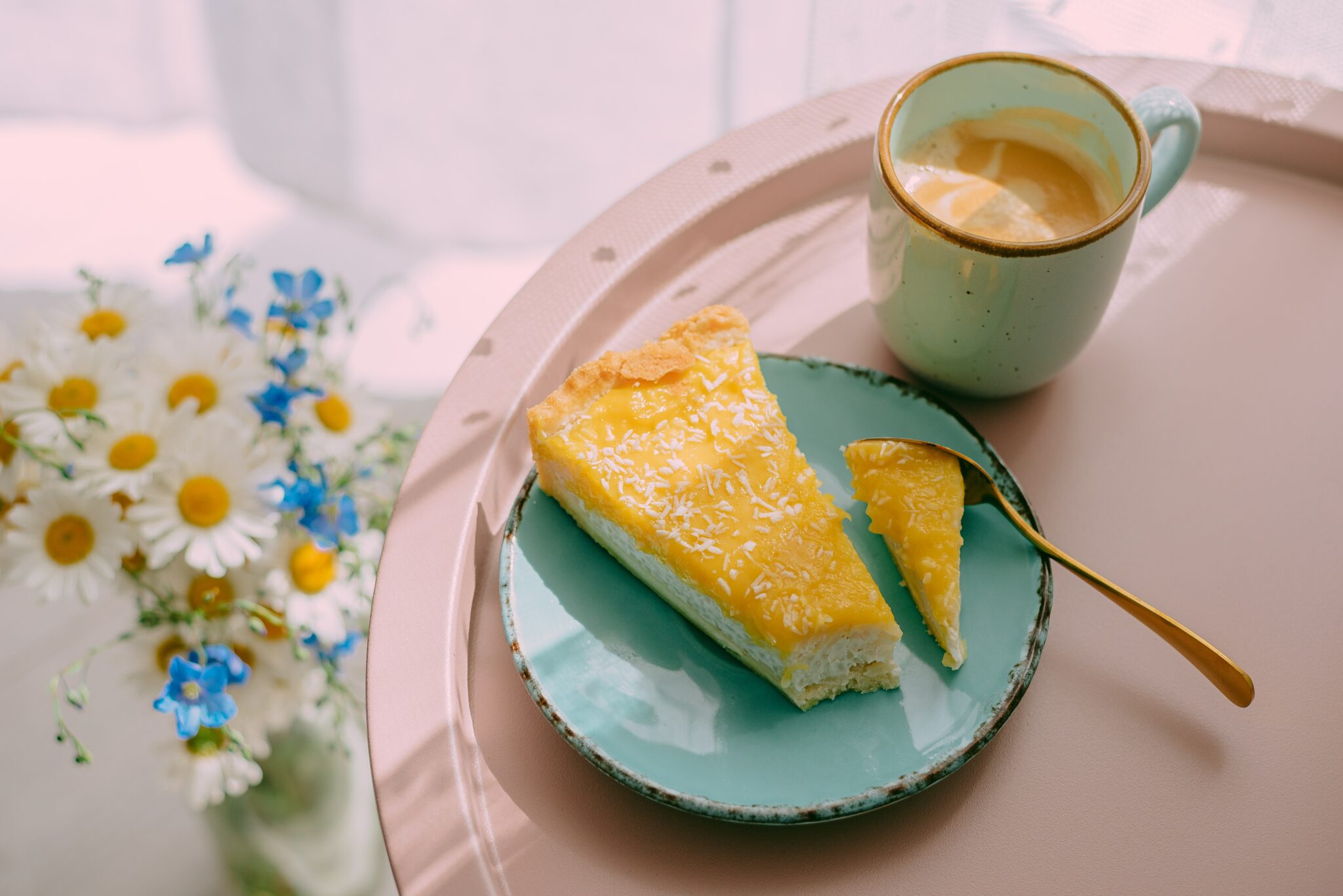 Recept za lagani kolač od kakija, bez dodanog maslaca i ulja - Novi list