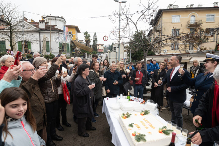 Lovran: Torta i promenadni koncert Puhačkog orkestra za oproštaj od ...