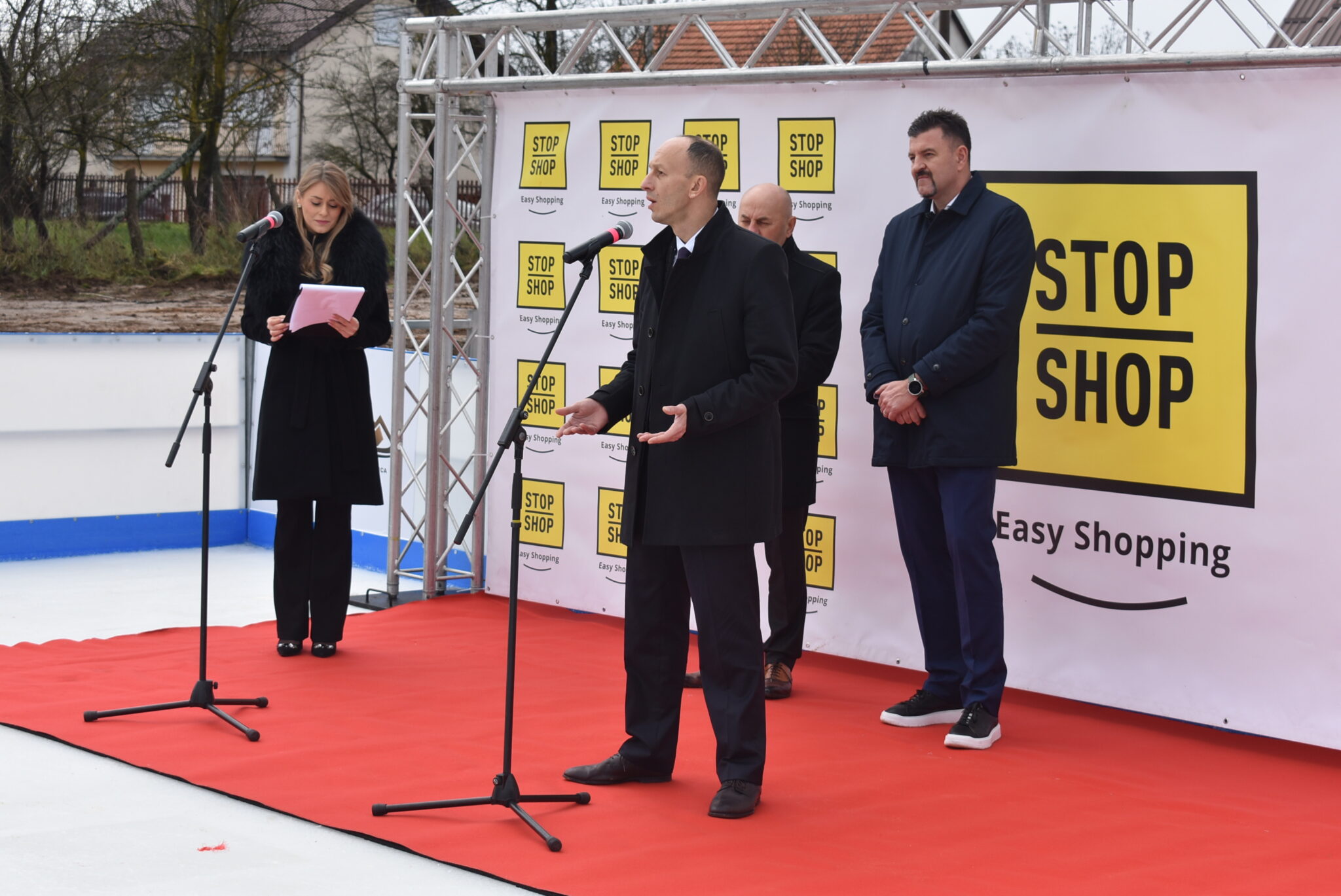 Ličani masovno pohrlili u novootvoreni Stop Shop retail park - Novi list