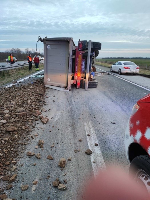 Vozač ostao bez mogućnosti nadzora nad upravljačem. Dogodilo se nešto ...
