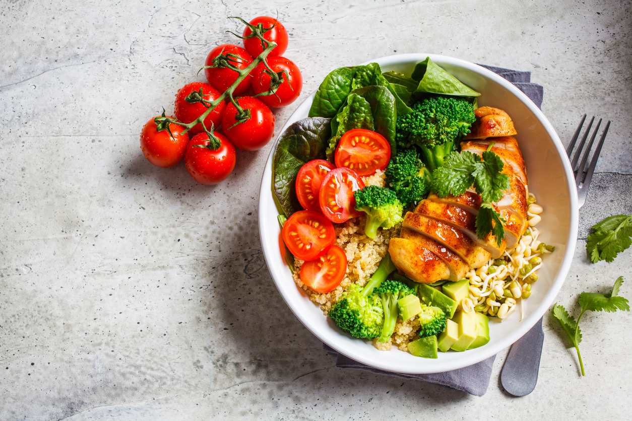 Kulinarski trikovi pomoću kojih salata postaje zasitan i ukusan obrok ...
