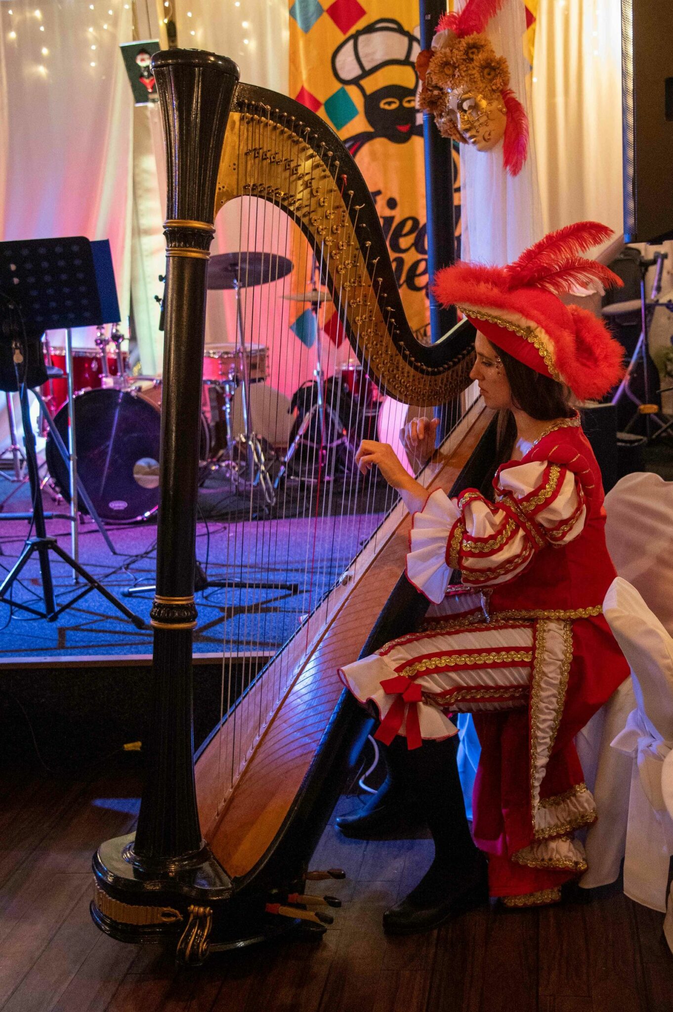 VIDEO/FOTO Na Noć krinolina Veselih oldtimera stigli organizatori ...