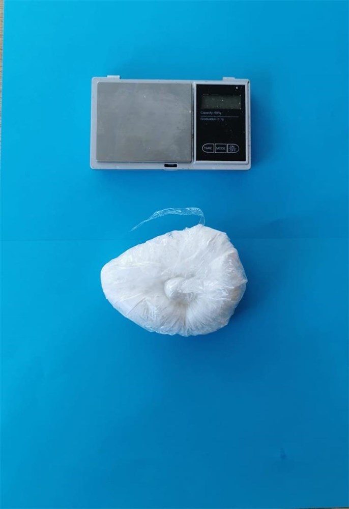 Ugledao policajce pa počeo odbacivati više PVC paketića s oko 25 grama ...