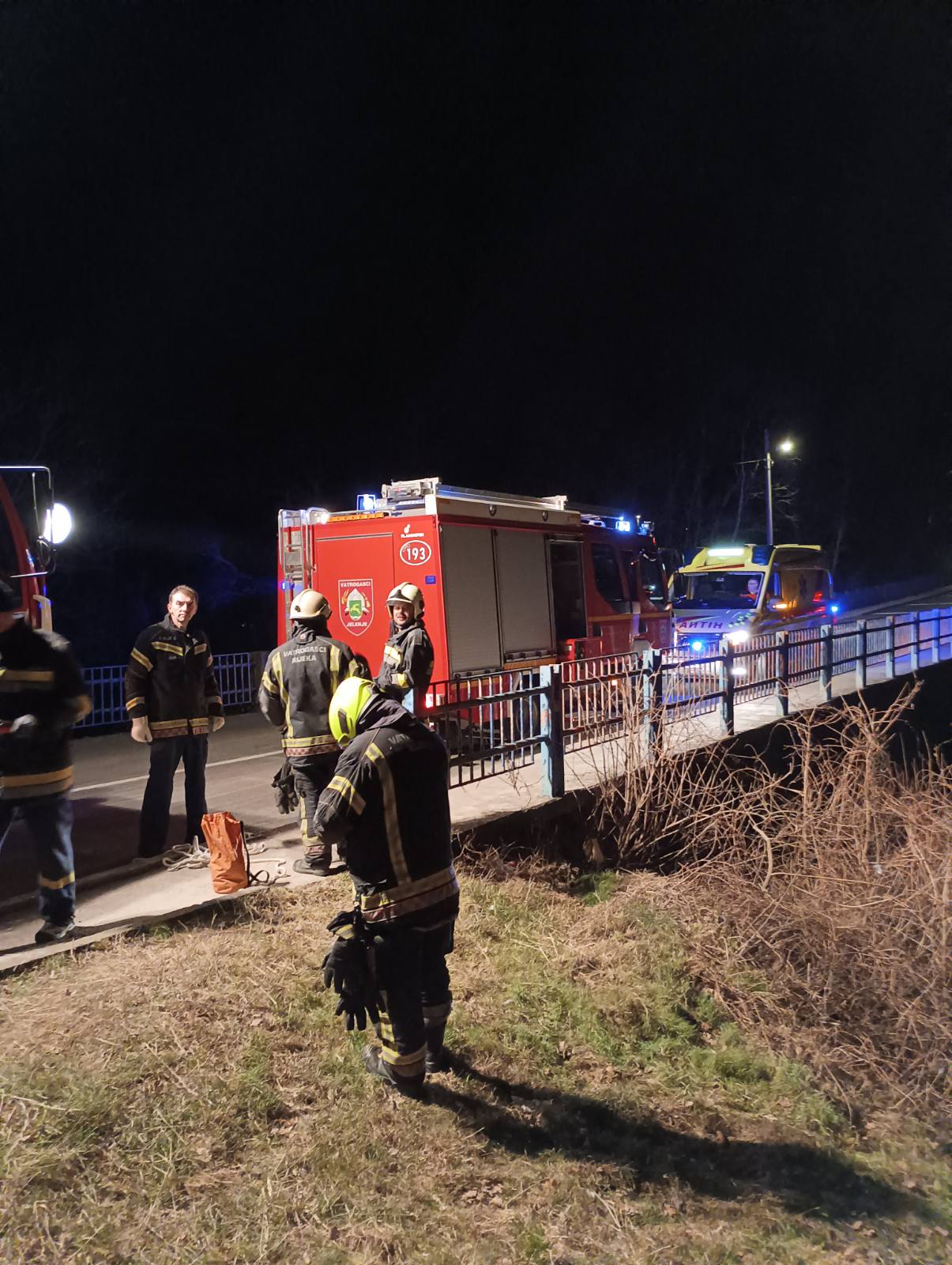 FOTO Pijan se šetao Jelenjem, pao u kanjon i slomio nogu: "Može biti ...