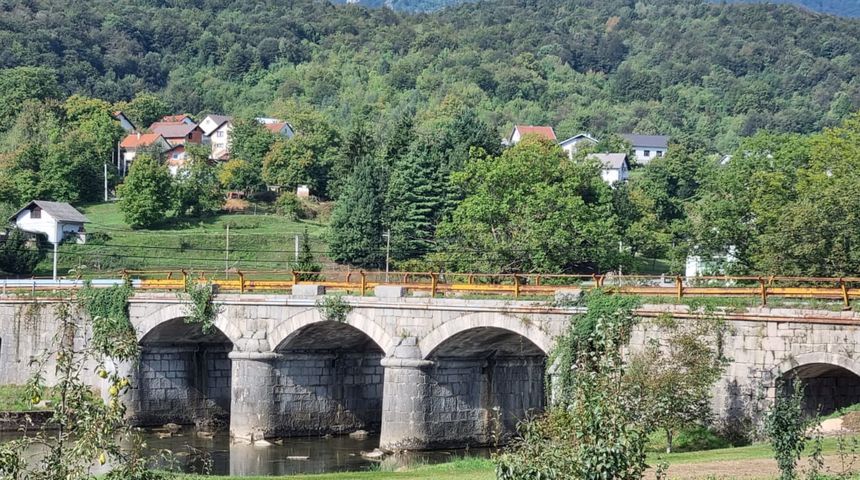 Sanira se zaštićeni Molinarijev most u Ogulinu - Novi list