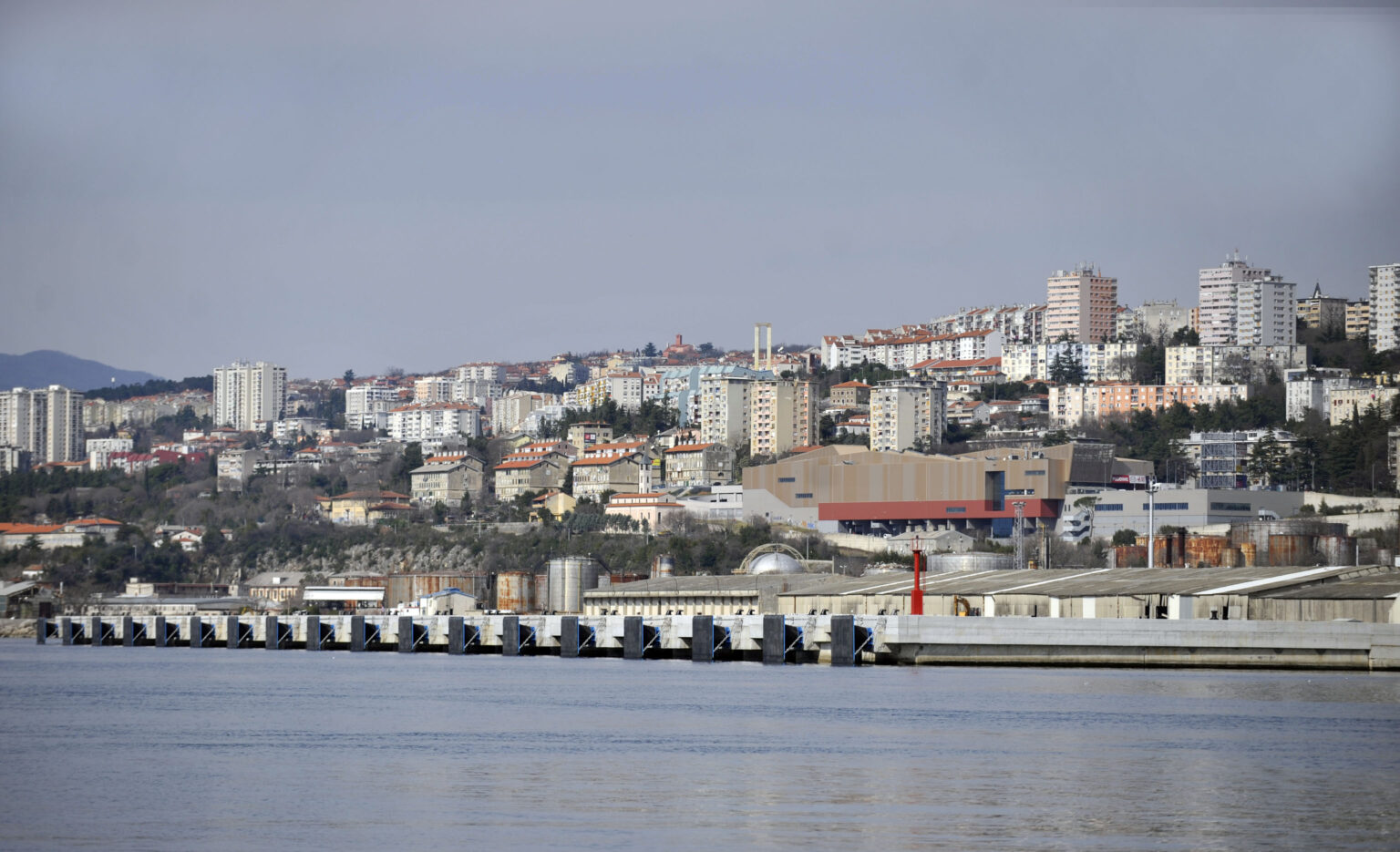 Rijeka Gateway bit će prvi kontejnerski terminal na Jadranu s daljinski ...