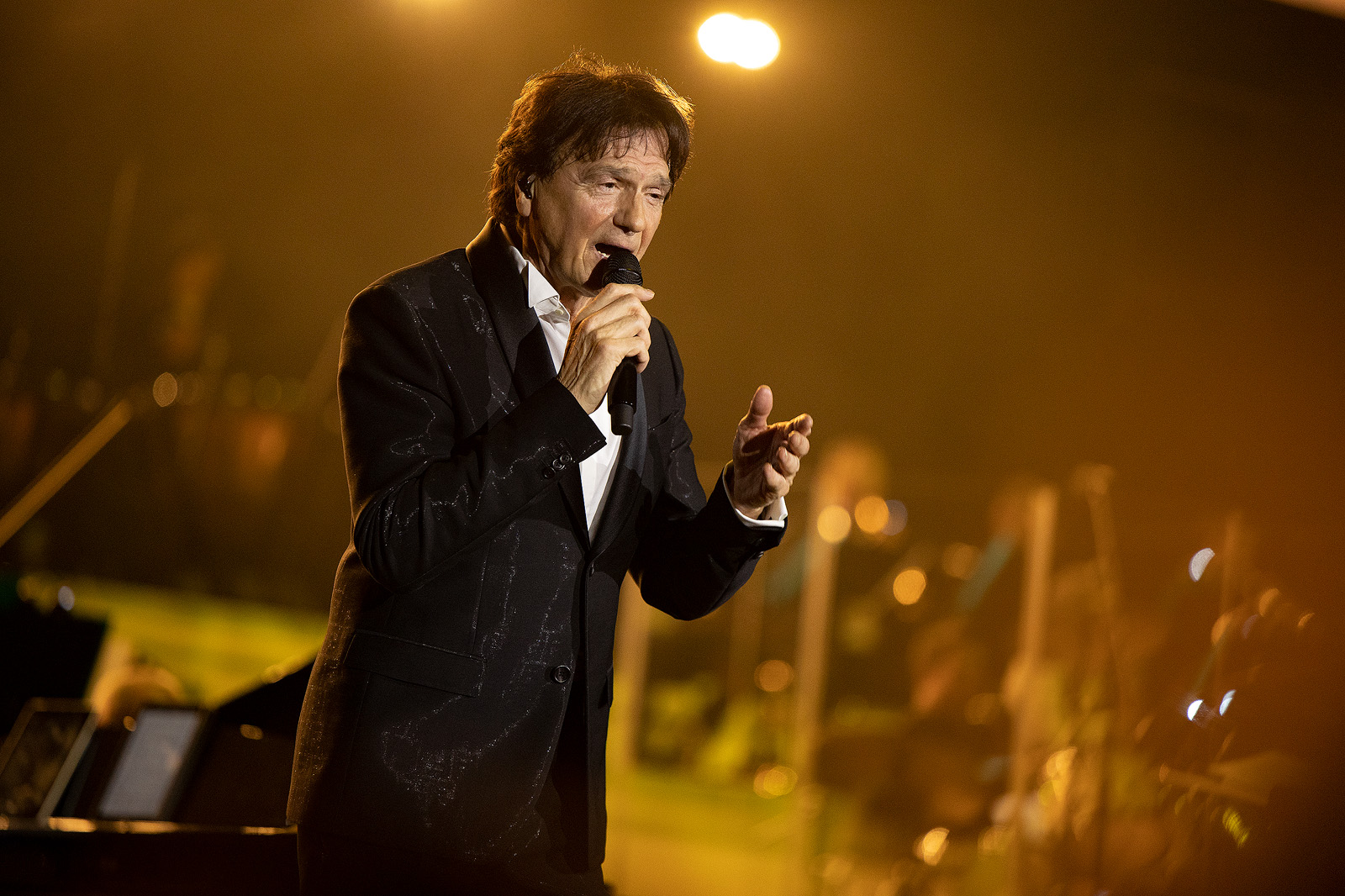 Zdravko Čolić se vraća u pulsku Arenu! Publiku čeka posebni koncertni ...