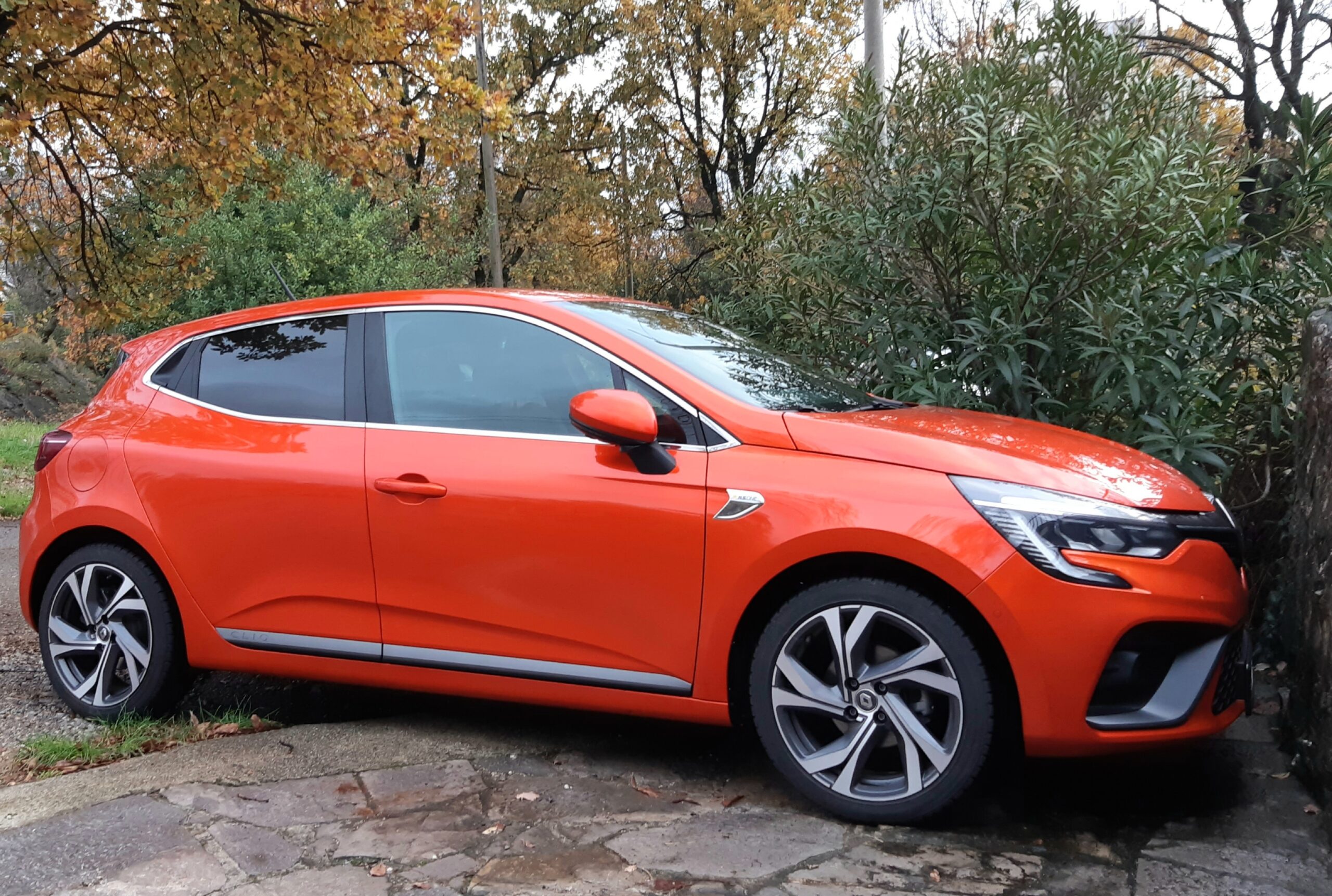 Renault Clio najprodavaniji: U tri mjeseca prodano 35,7 posto novih ...