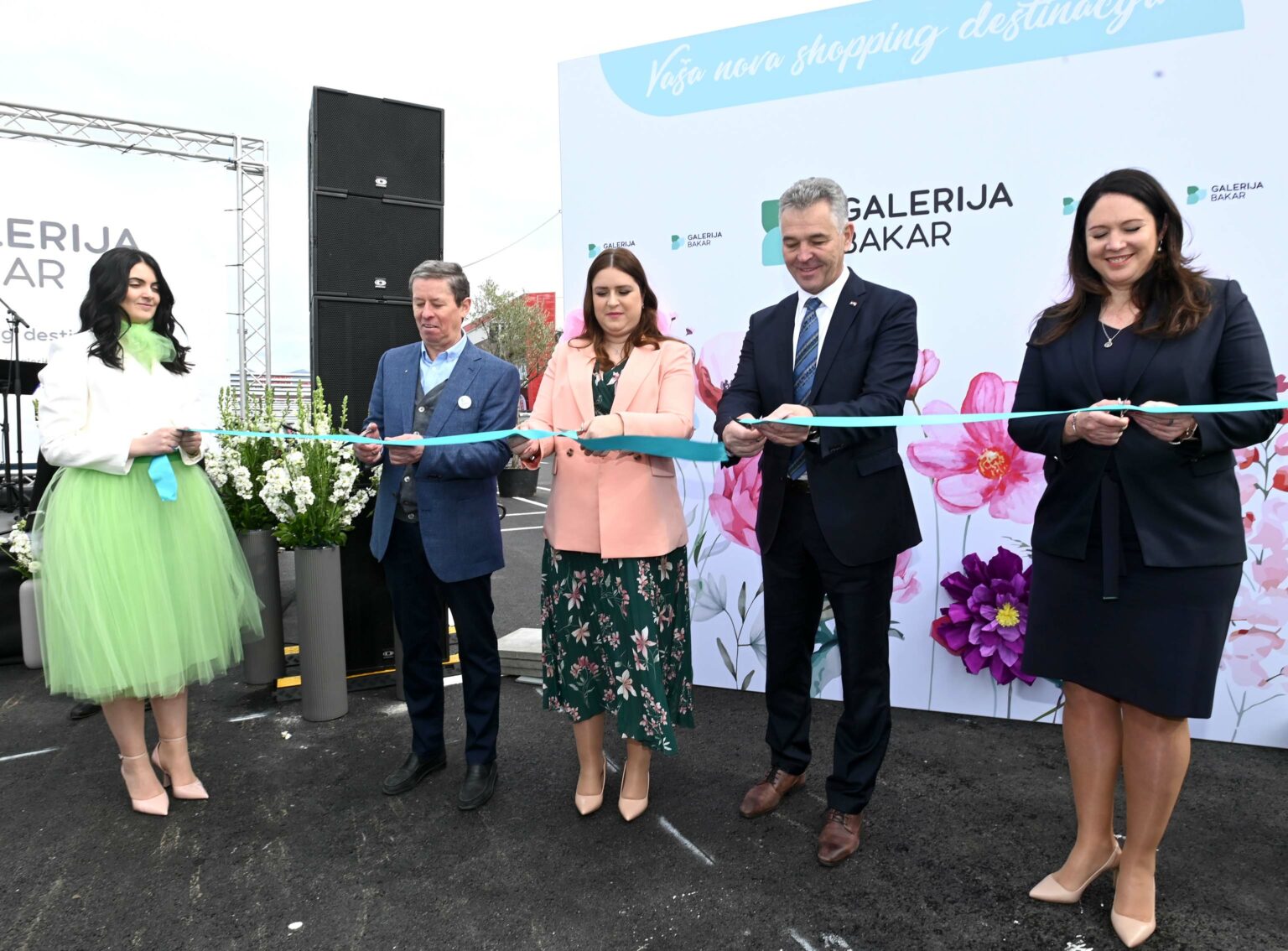 FOTO Otvoren trgovački centar Galerija Bakar: "Nova destinacija za ...