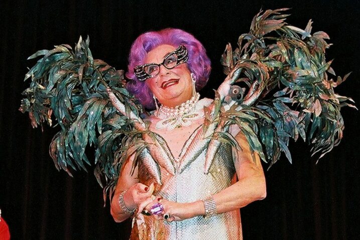 Umro komičar Barry Humphries, najpoznatiji po liku Edne Everage - Novi list