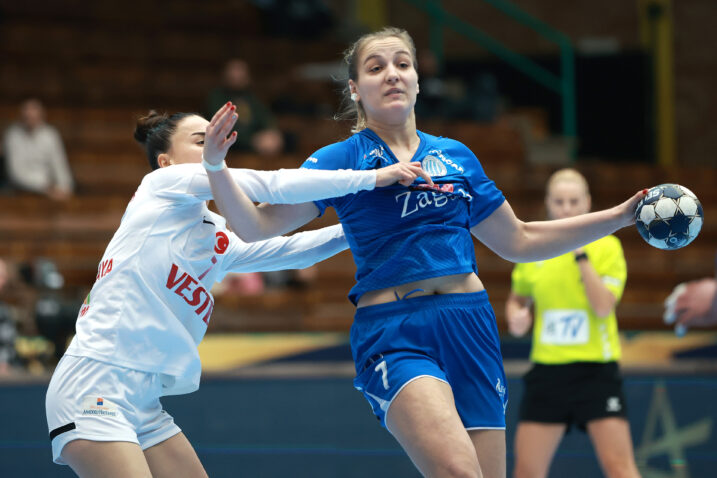 Hrvatske rukometašice preokretom u samom finišu napravile korak prema ...