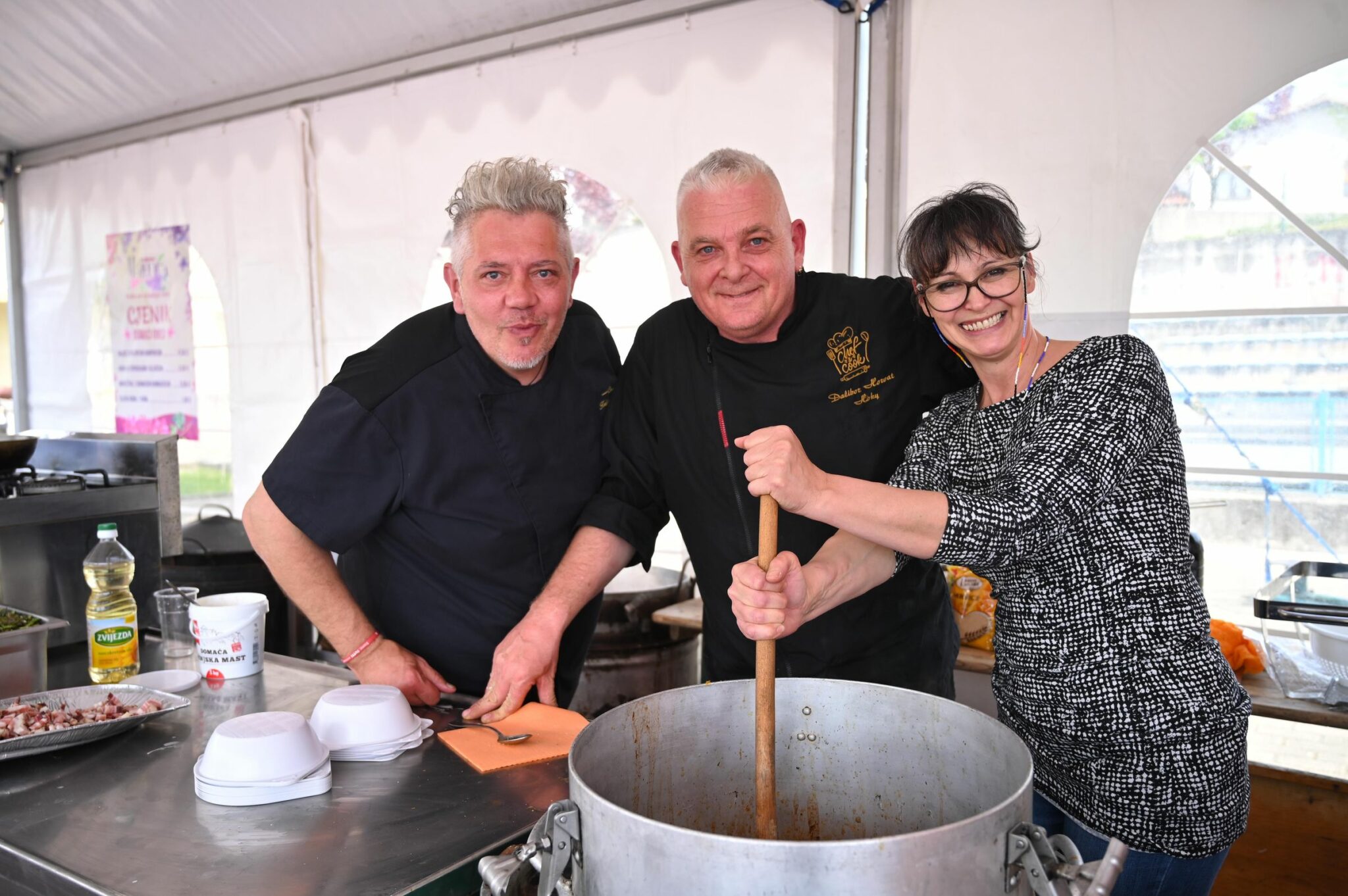 FOTO Fešta od mladega leta: Na Majevici se može pojesti dobar domaći ...