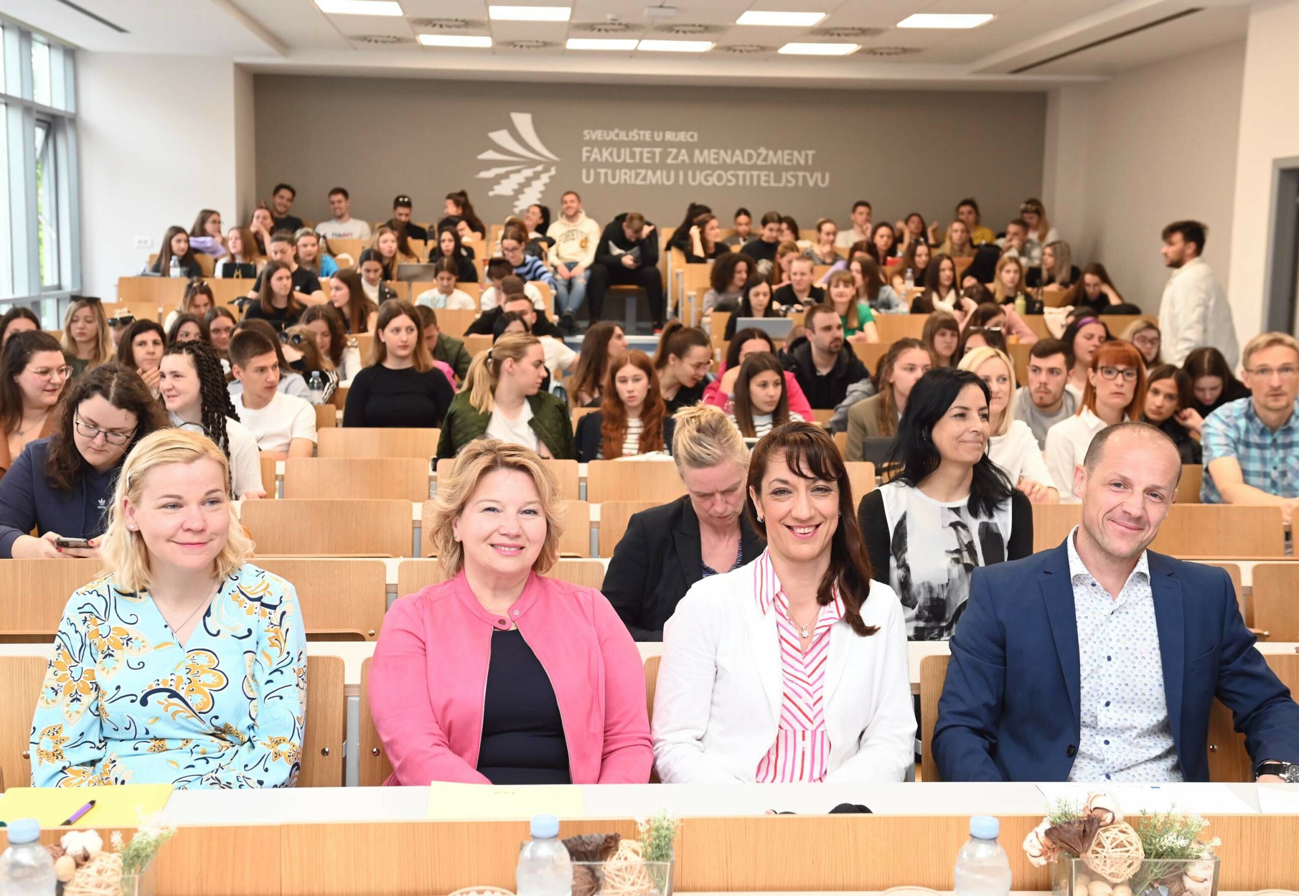 Studentima FMTU-a predavali o EU projektima - Novi list