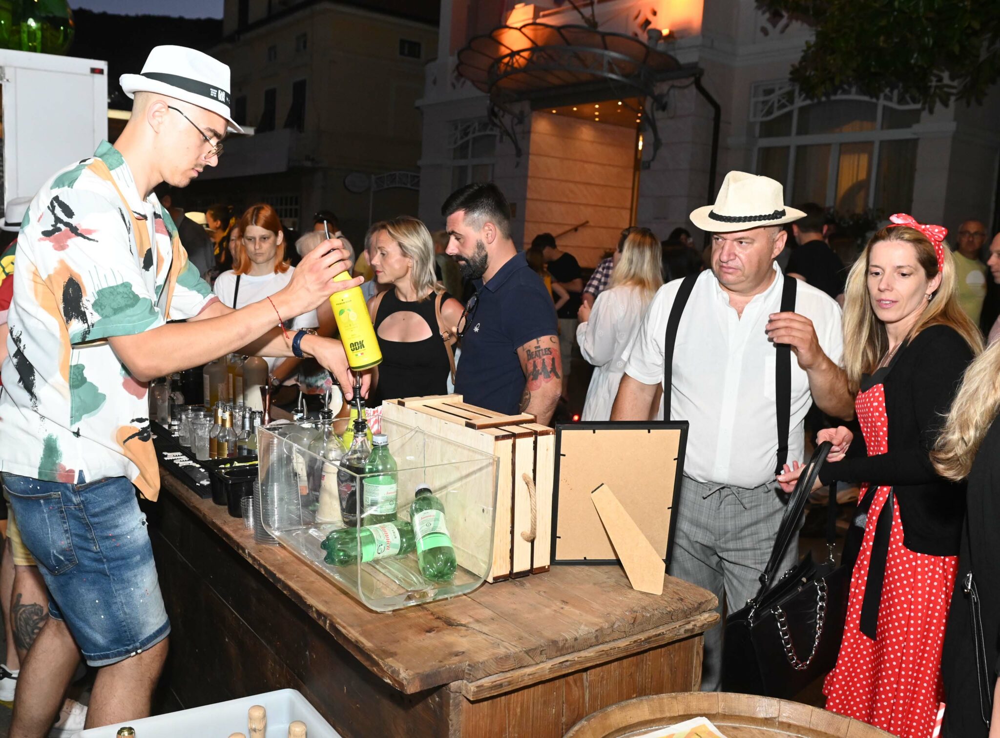 VIDEO RetrOpatija: Pogledajte tulum svih tuluma, grad je postao najveća ...