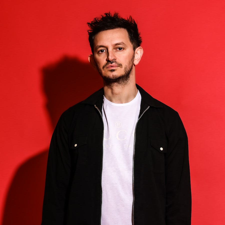 DJ zvijezda Burak Yeter vraća se sa svojim zapaljivim nastupom u ...