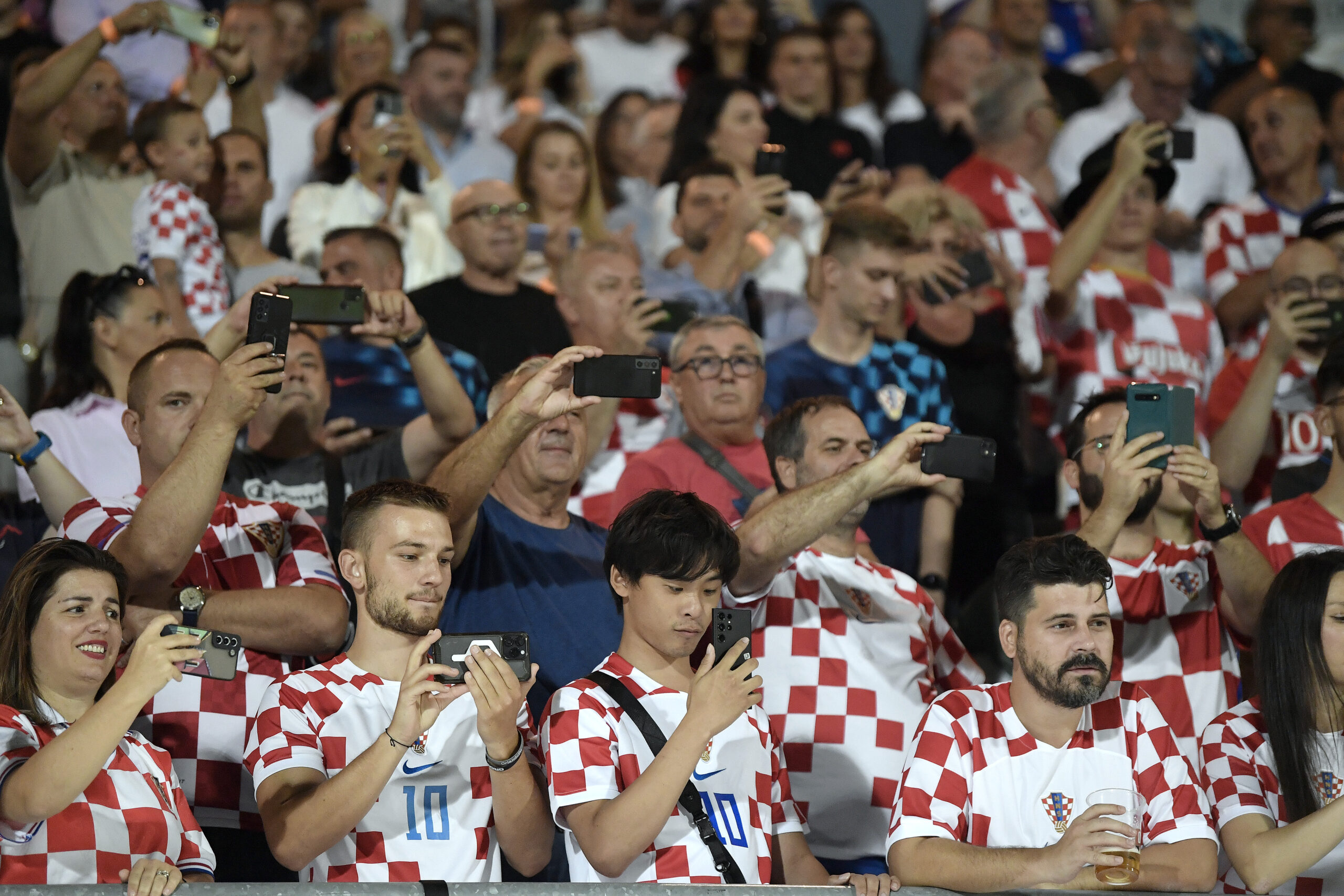 UEFA obustavila disciplinski postupak protiv HNS-a kada je u pitanju utakmica u Erevanu, no još ...