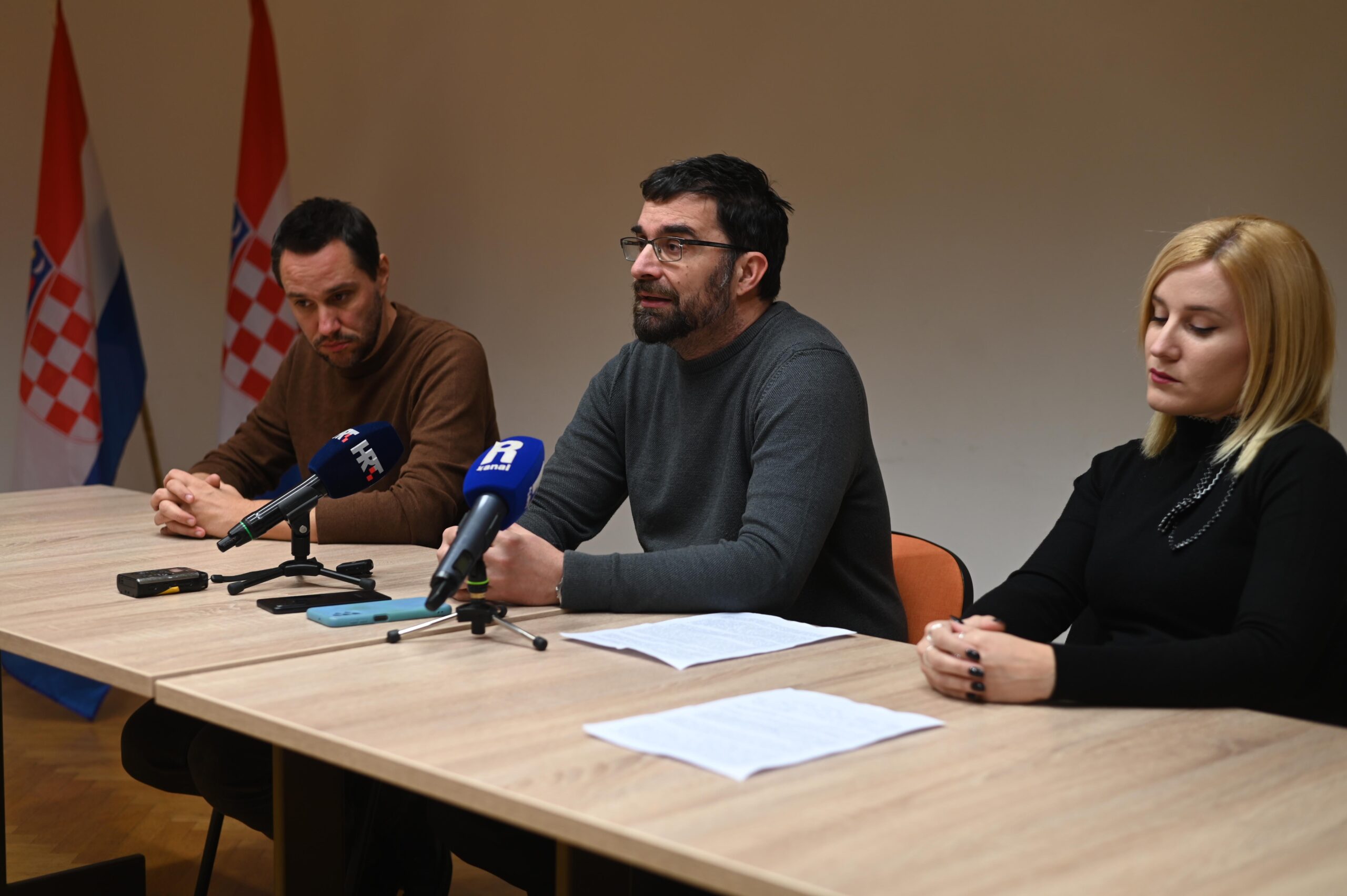 Možemo!: Amonijak na Krku nije zelena priča; u najavi terminala nema ni ...