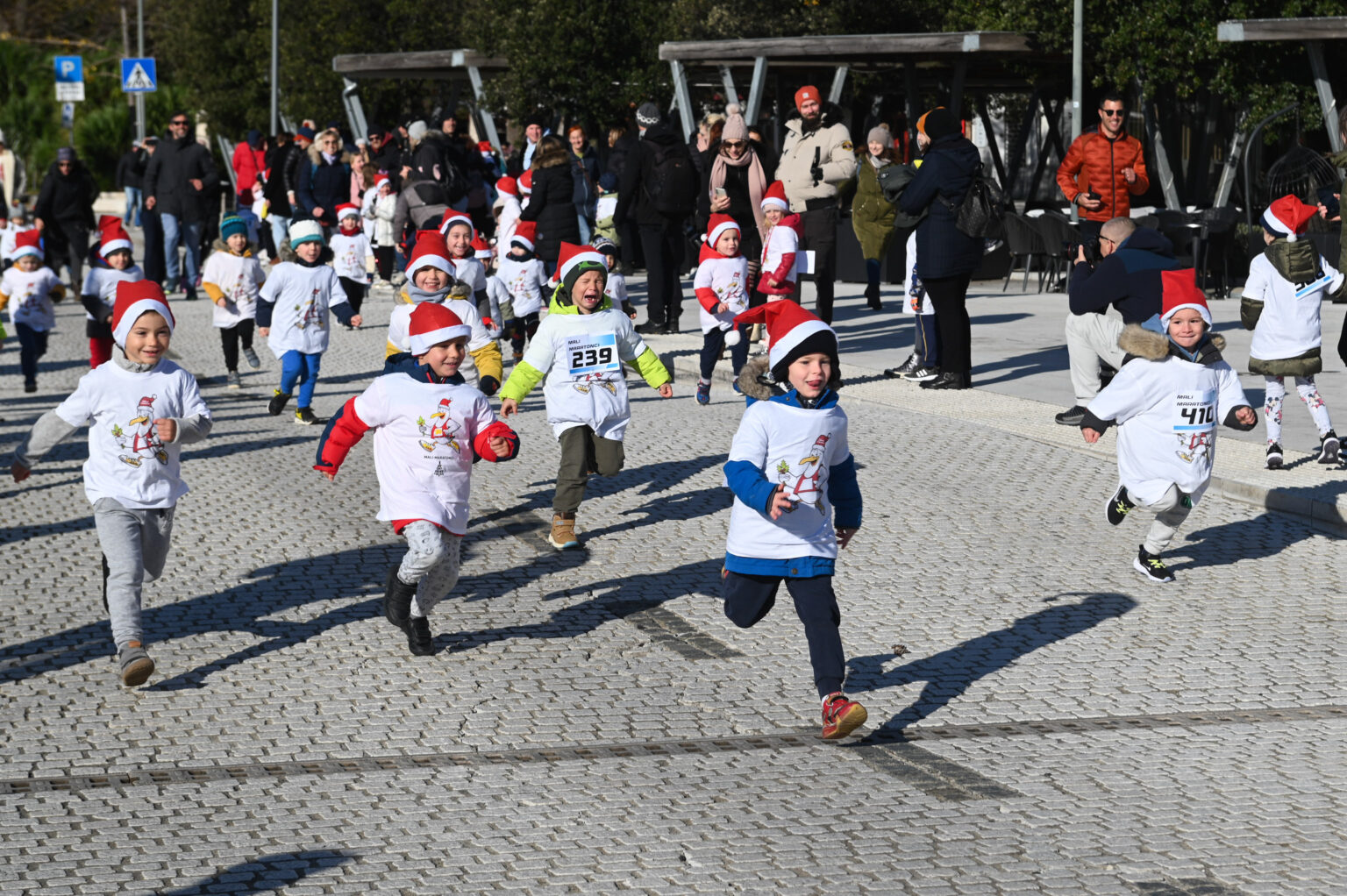 FOTO U Crikvenici održan dječji adventski maraton "Mali maratonci ...