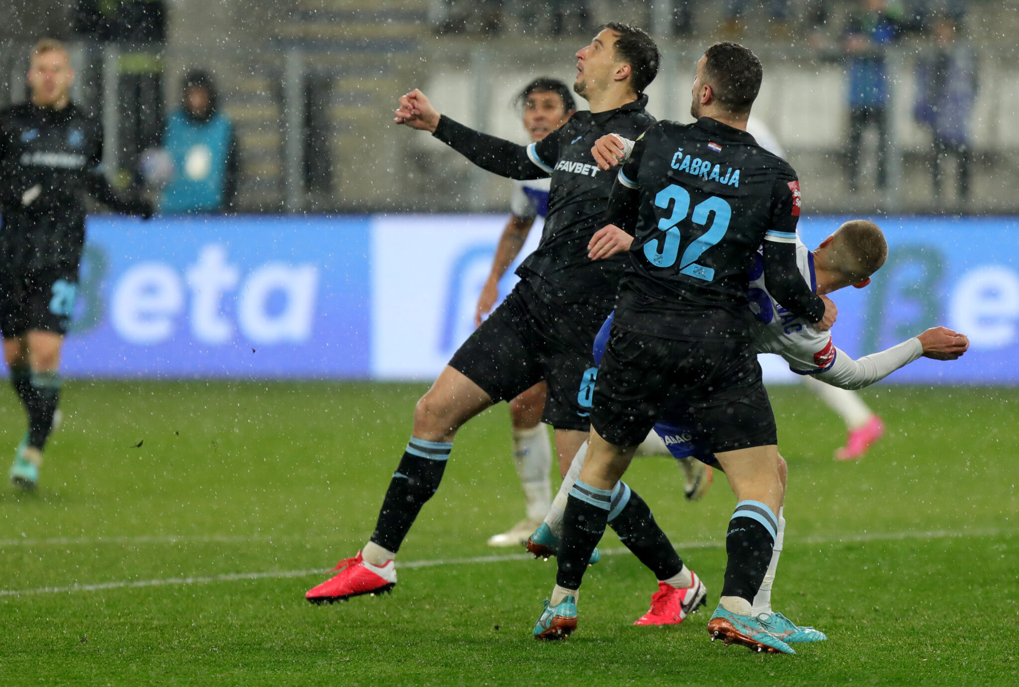 Nogometaši Rijeke večeras protiv Slaven Belupa igraju generalku za novo ...