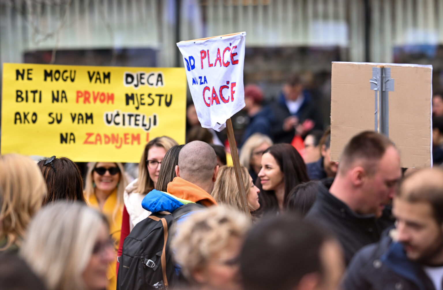 FOTO "Di si radosti, adio znanosti": U Zagrebu prosvjed zaposlenika u obrazovanju i znanosti ...