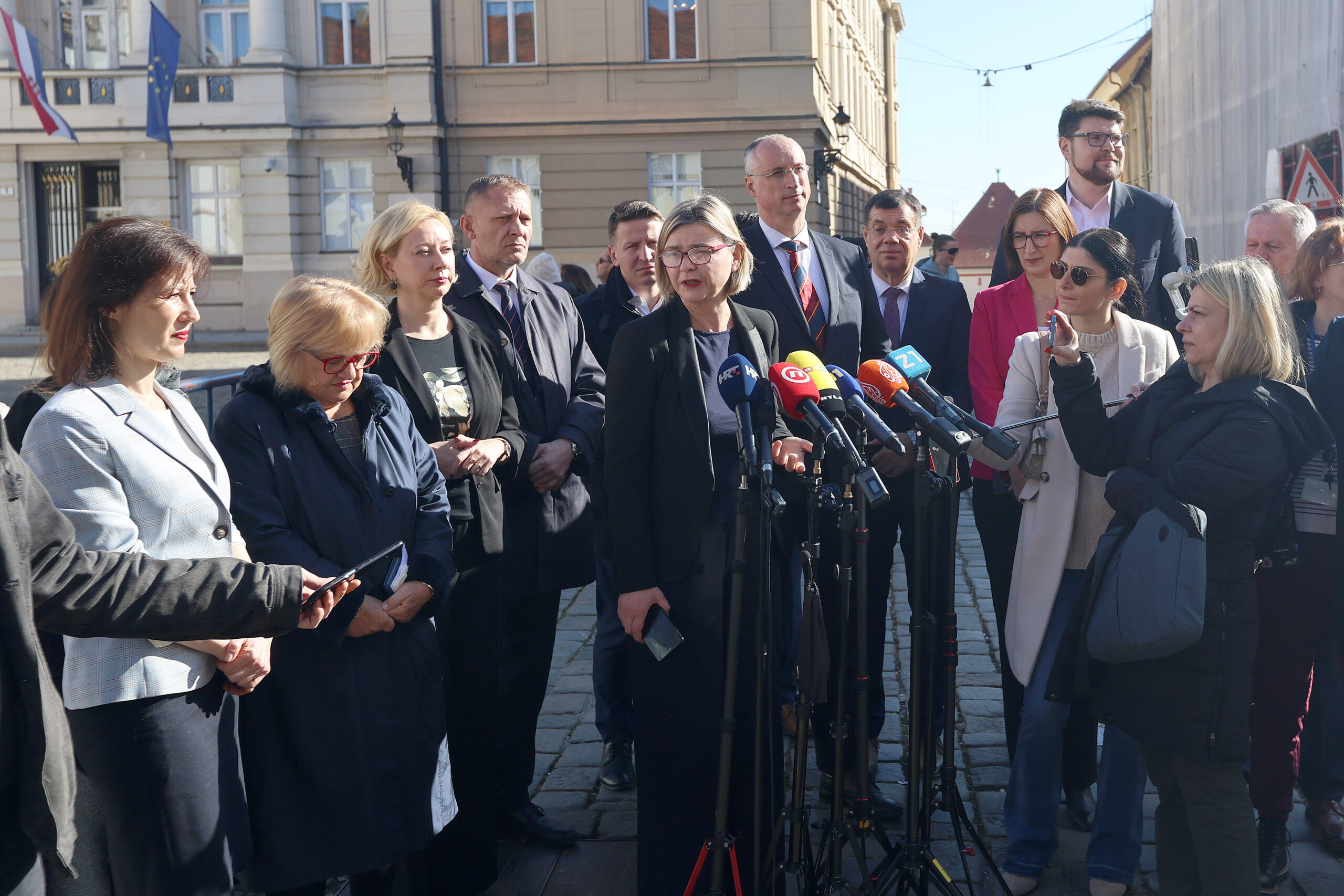 Lijevo- liberalna oporba poziva na Markov trg: "Dosta je, vrijeme je za ...