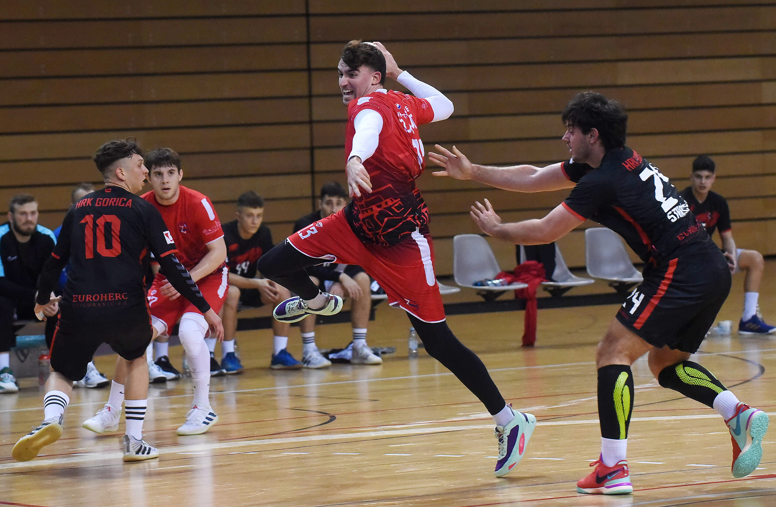 Rukometaši Zameta ostvarili uvjerljivu pobjedu u susjedskom derbiju u ...