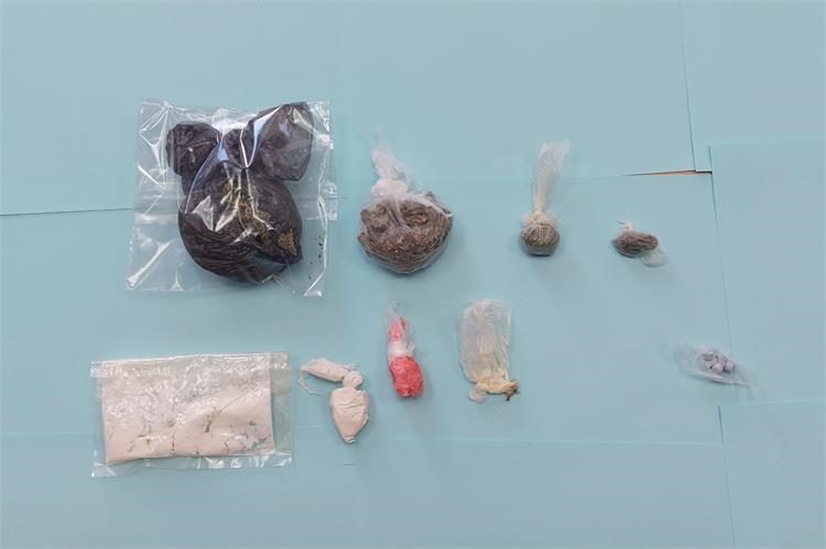 Na ulici ga zatekli u posjedu 8 PVC smotuljaka s ukupno 24,8 grama ...