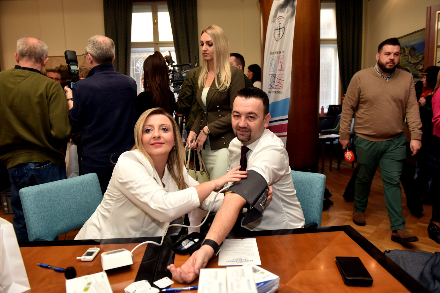 FOTO Saborskim zastupnicima mjerili tlak, šećer, kolesterol, mišićnu masu i masno tkivo - Novi list