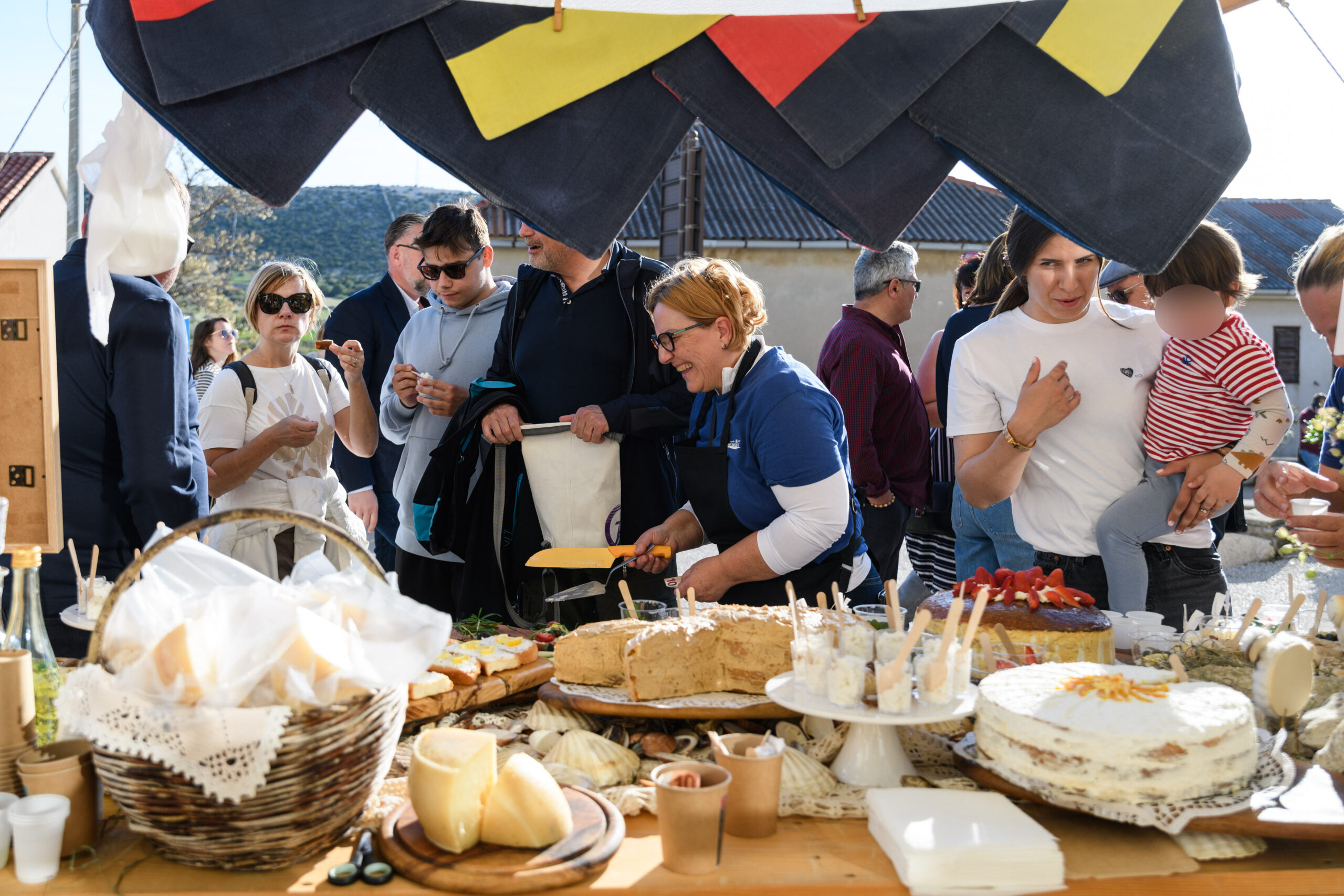 KOLANSKO BLAGO Skuta fest pokazao svu raskoš domaćih slatkih i slanih ...