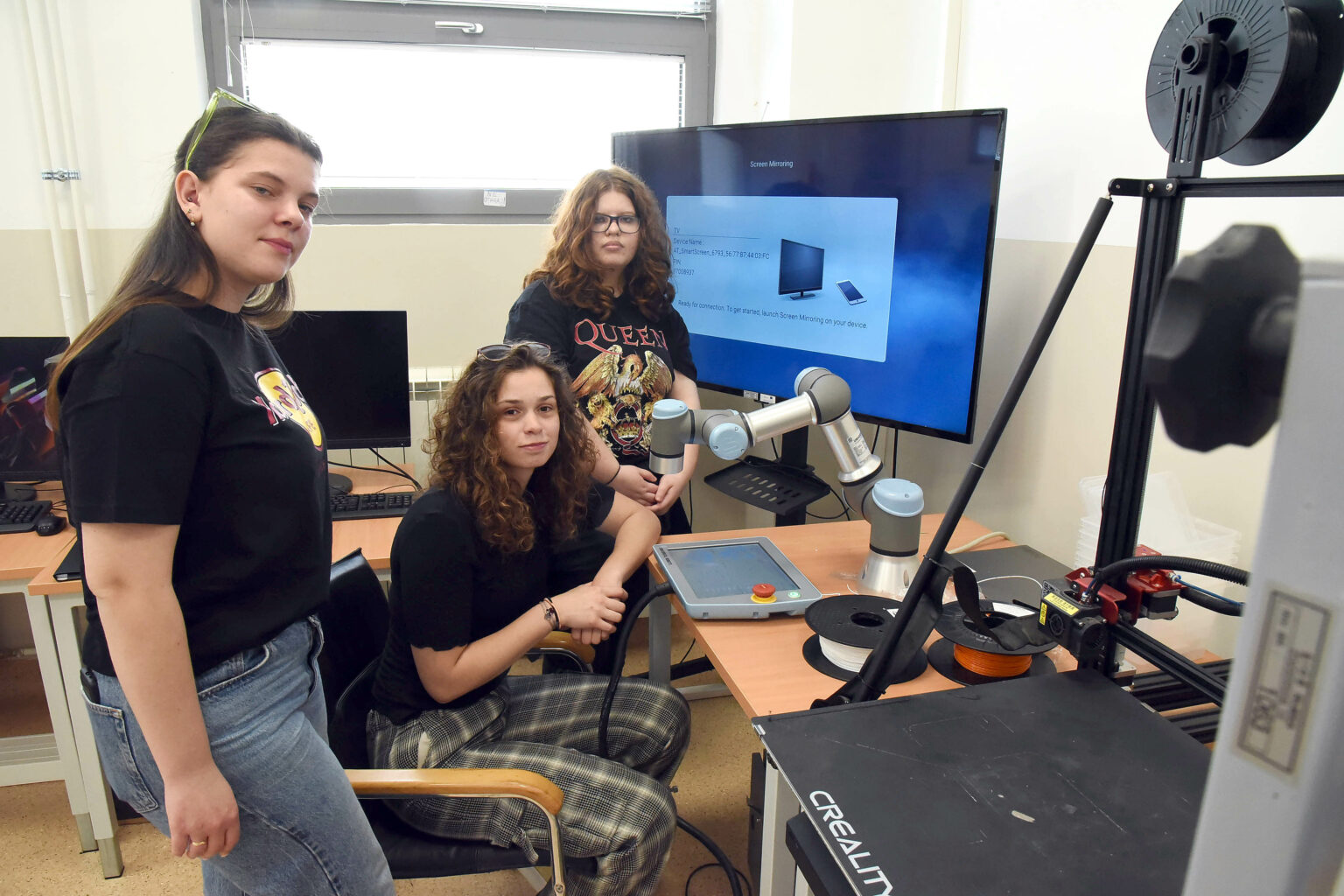 Elektro djevojke. Upoznajte cure koje hrabro ruše predrasude o muškim ...