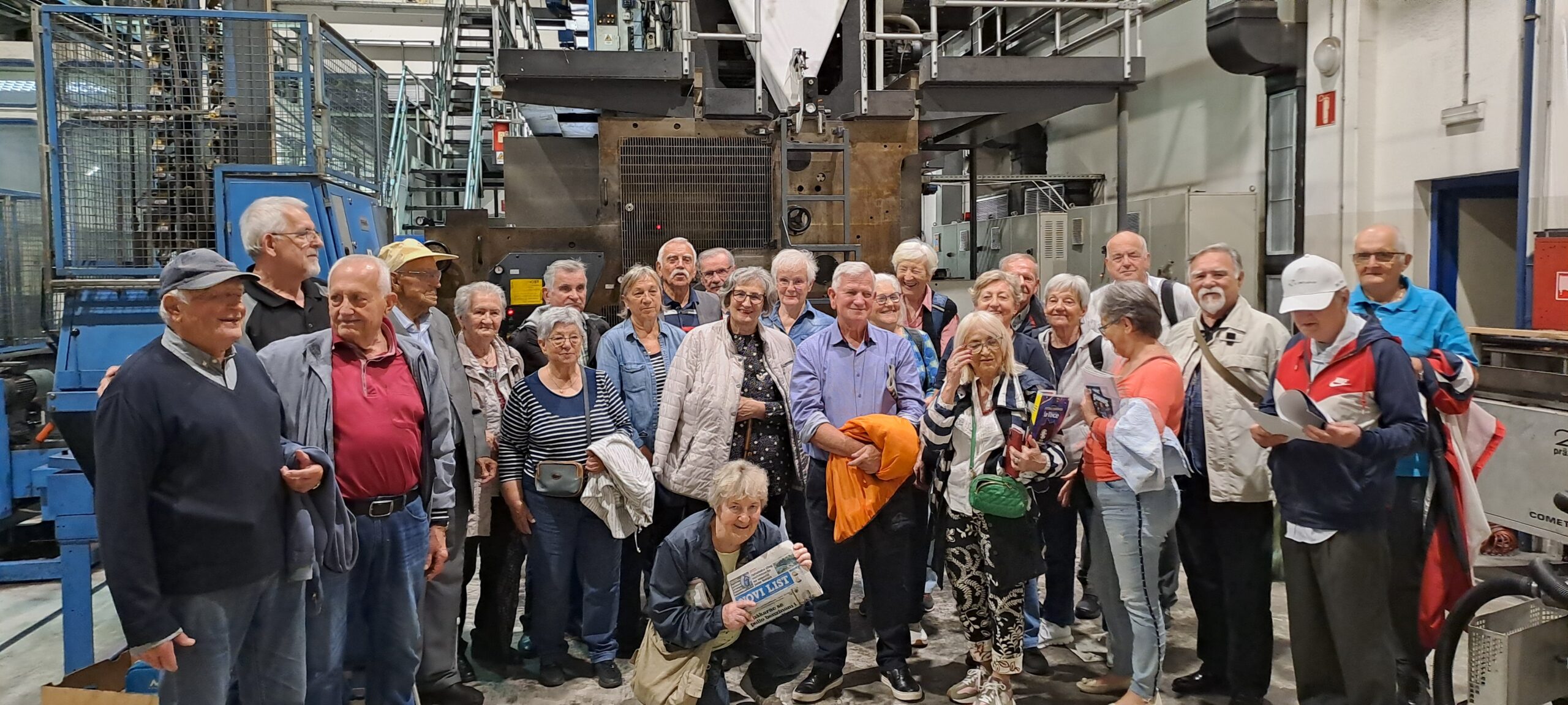 Novi list pozornica susreta grafičara među kojima je skoro 80 godina ...