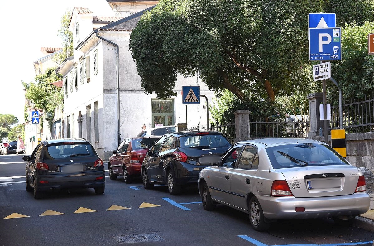 Od 1. kolovoza počinje primjena ZONE 3 parkinga u Opatiji, evo što donosi - Novi list