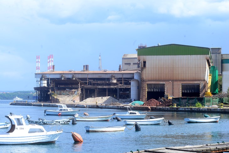 Pula traži izmjenu okolišne dozvole za tvornicu Calucem - Novi list
