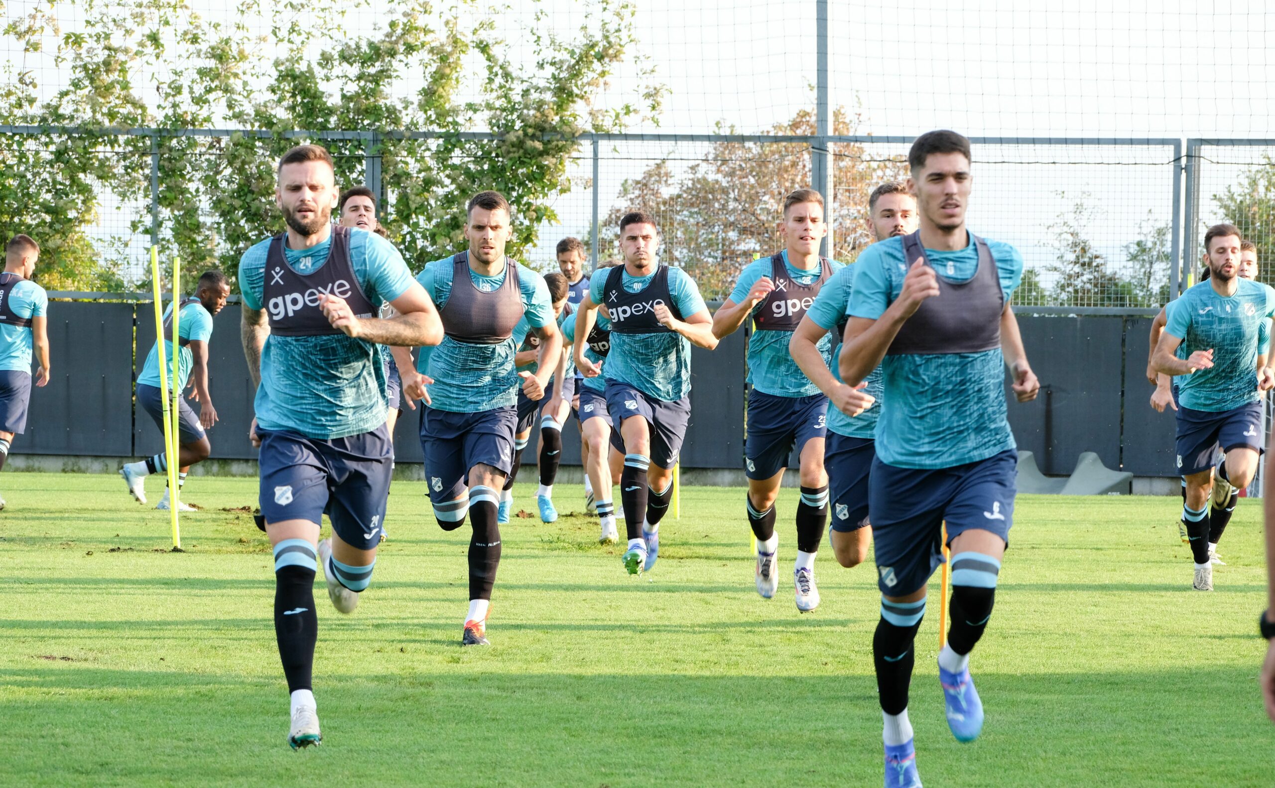 Bijele večeras očekuje prvi susret play-offa KL, Đalović u rukama ima ... Bijele večeras očekuje prvi susret play-offa KL, Đalović u rukama ima ...