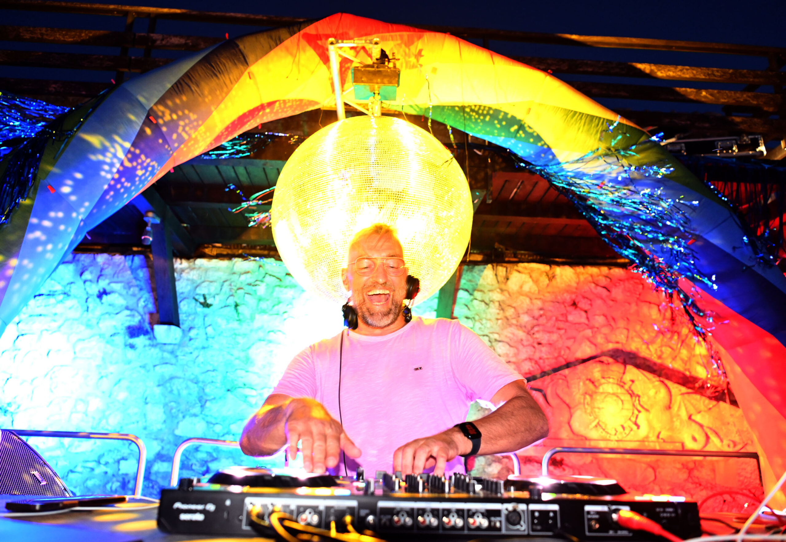 Disco Revival na Trsatskoj gradini: DJ Luca Montecchi priredio zabavu ...