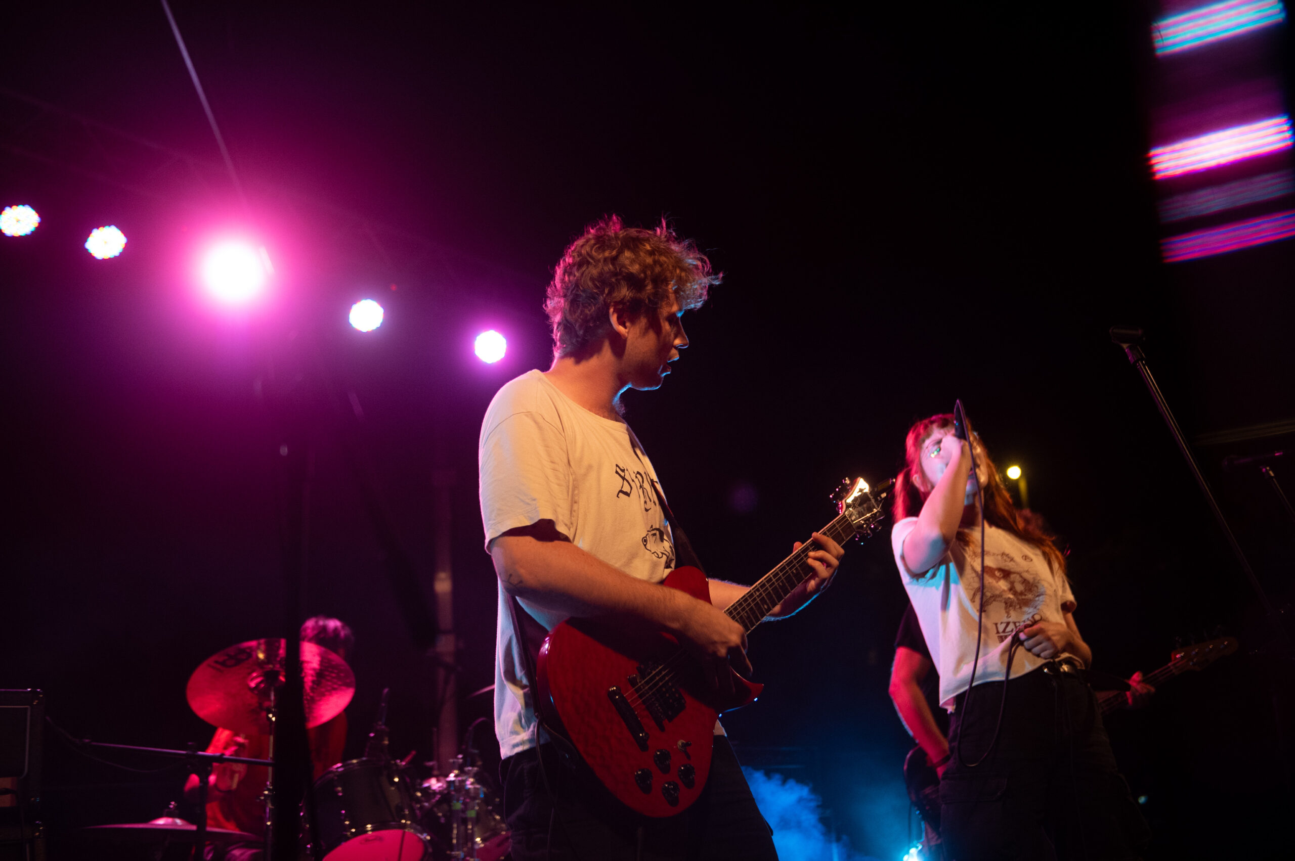 Punkeri na Biviju pjevali o aktualnim problemima u društvu - Novi list