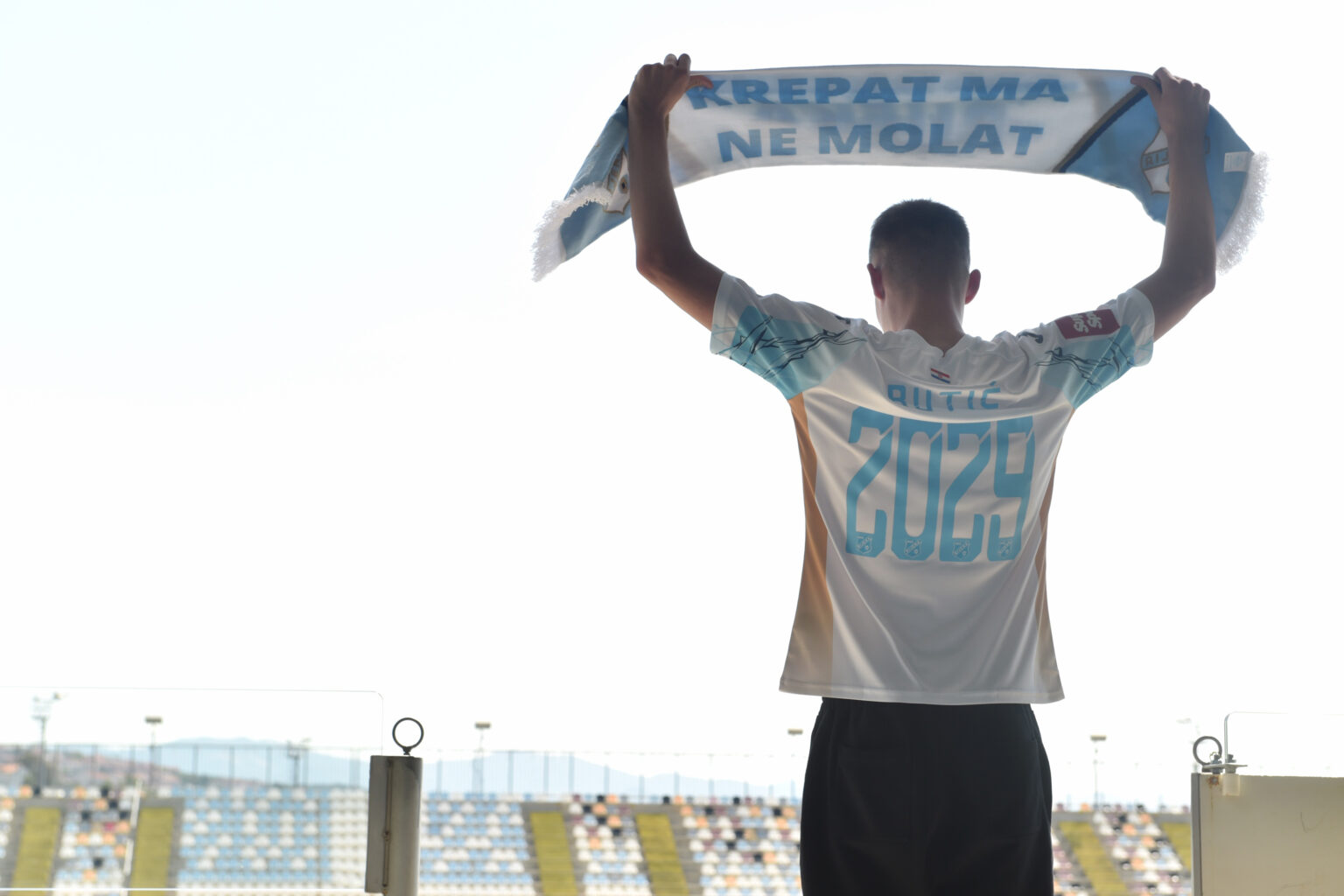 FOTO/VIDEO Šimun Butić potpisao za Rijeku do 2029. godine: "Ni sam još ...