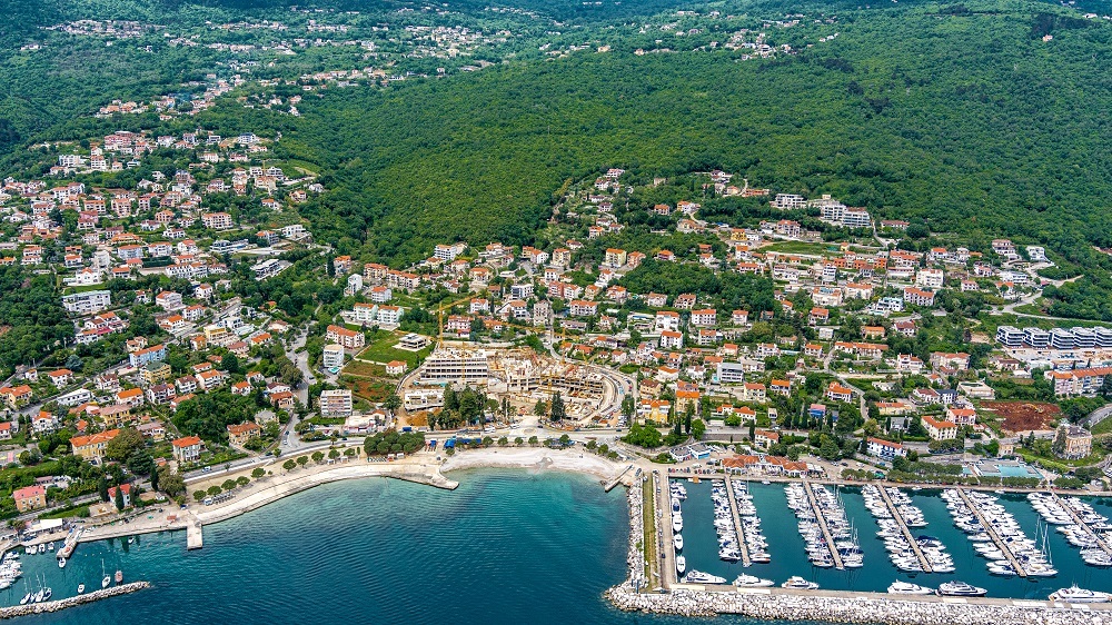 Ičići za razliku od mnogih ruše turističke rekorde. Dolasci do kraja ...