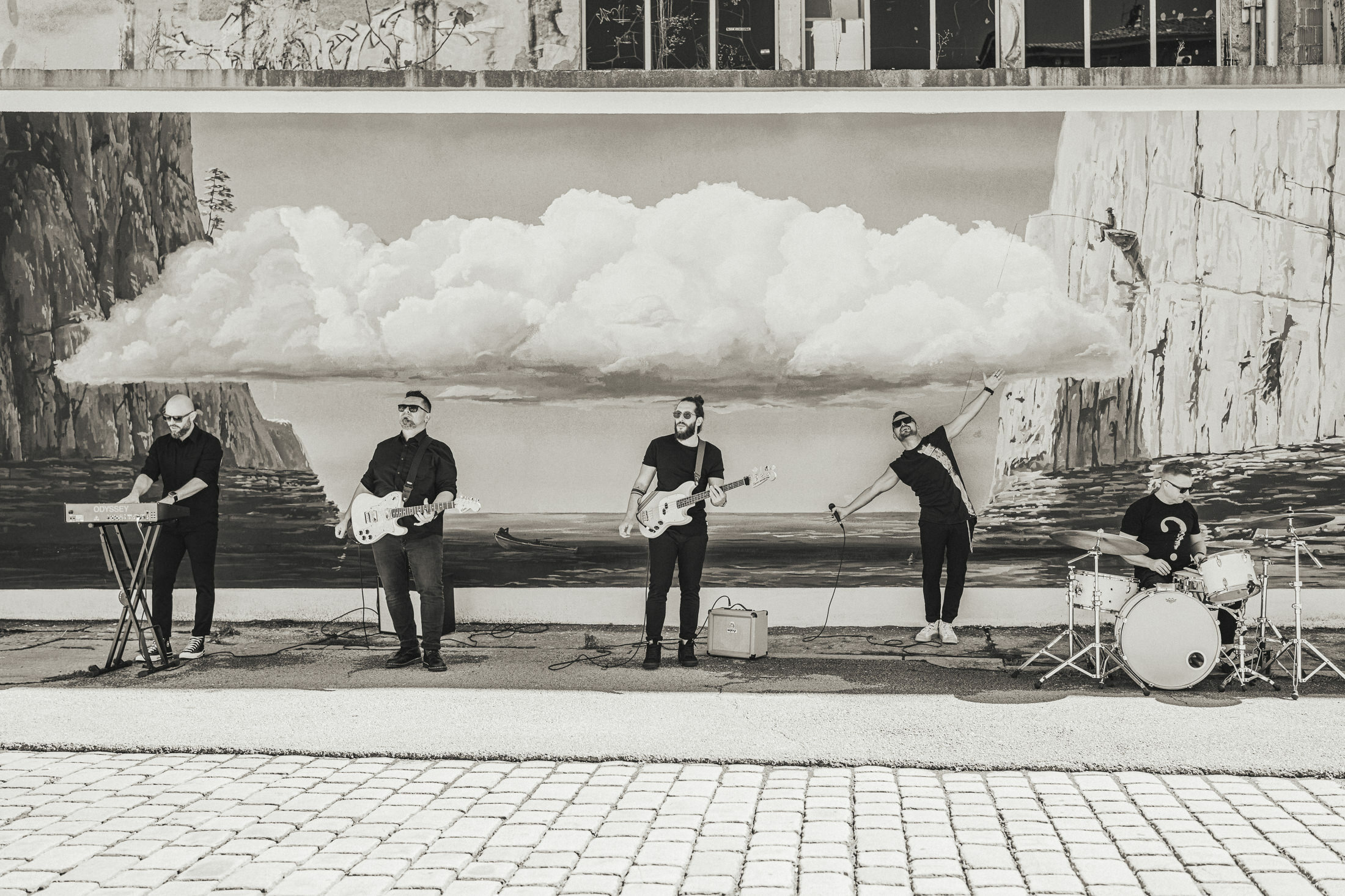 Vatra objavila singl »Kako smo glupi« - Novi list