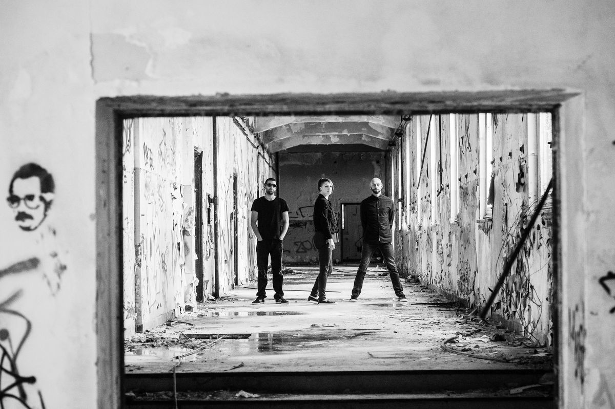 Scarlet Notes predstavlja EP “Stranci” - Novi list