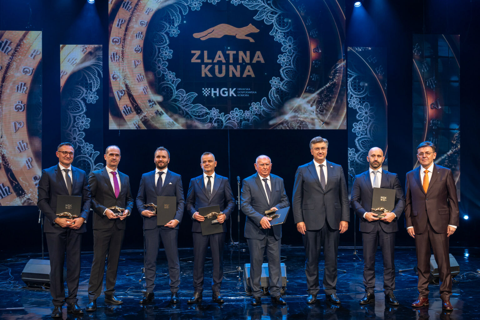 Dodijeljena priznanja Zlatna kuna: Nagrađena Hrvatska poštanska banka i ...