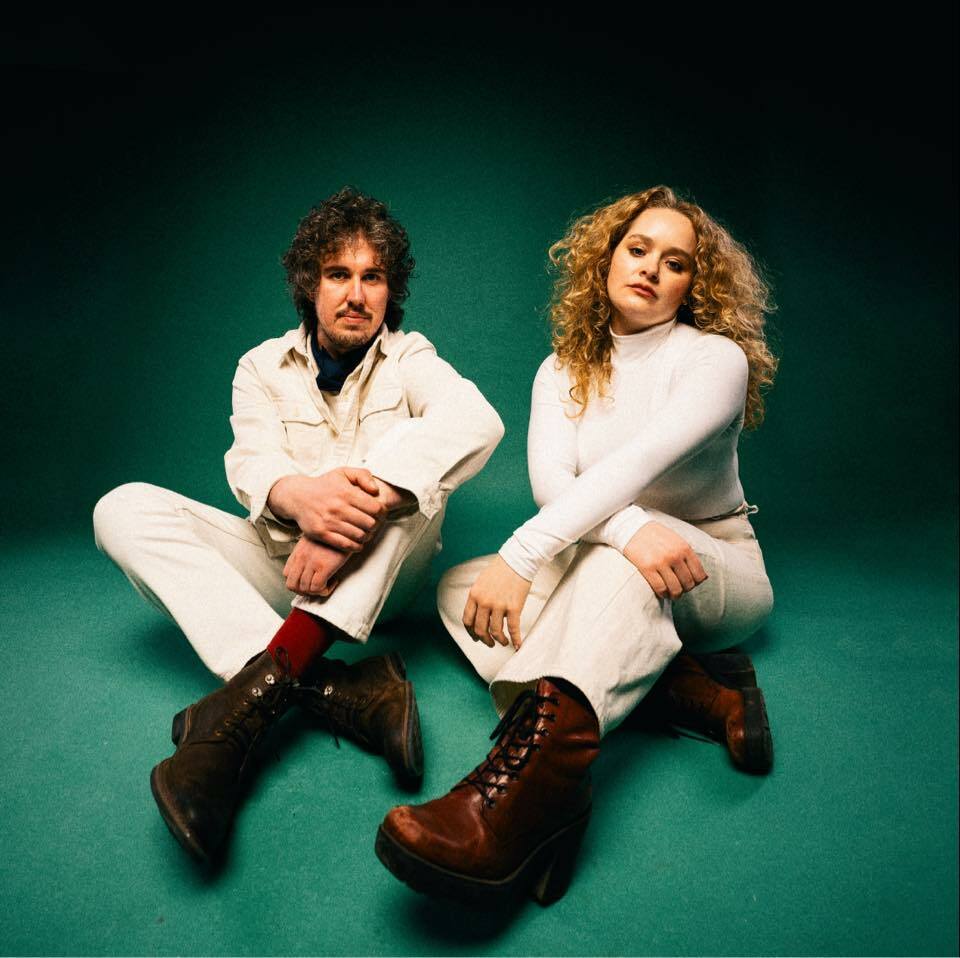 Novi album rock dvojca The Heavy Heavy, jedan od ponajboljih retro rock ...