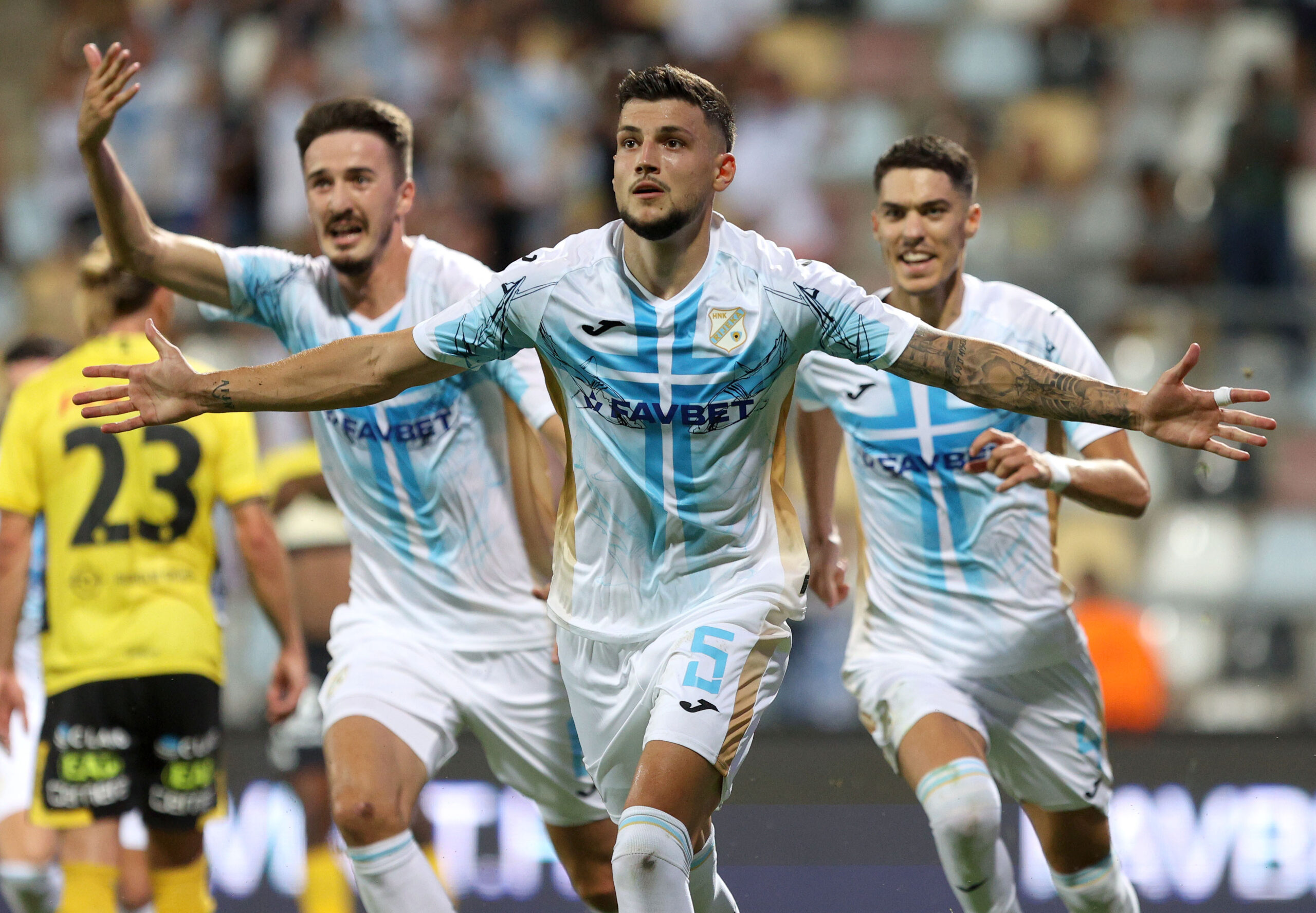 Galešić i službeno u Dinamu: "Rijeka će za mene uvijek biti posebna ...